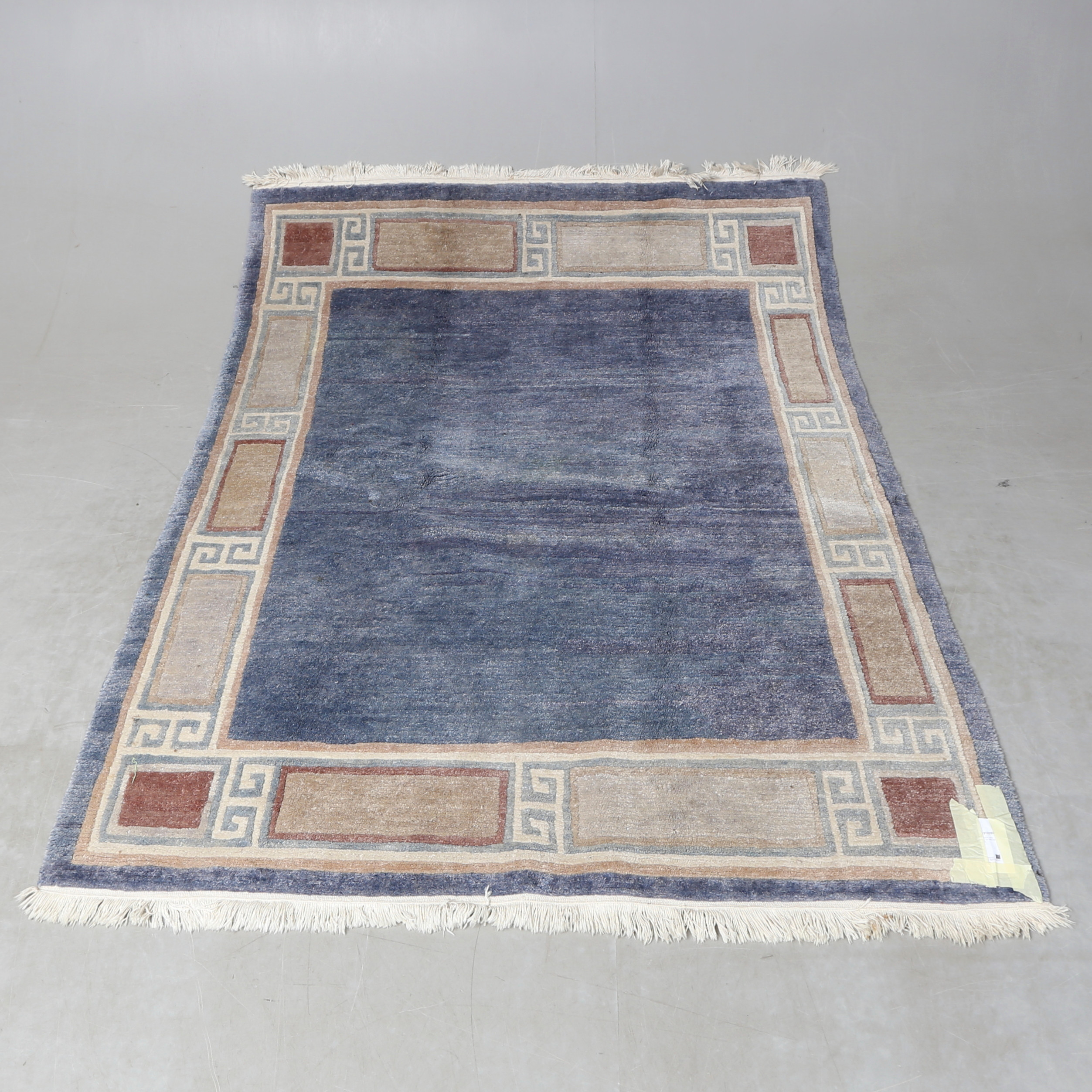 MATTA, 1900-tal, ca. 190x150 cm. Mattor & Textil - Mattor - Auctionet