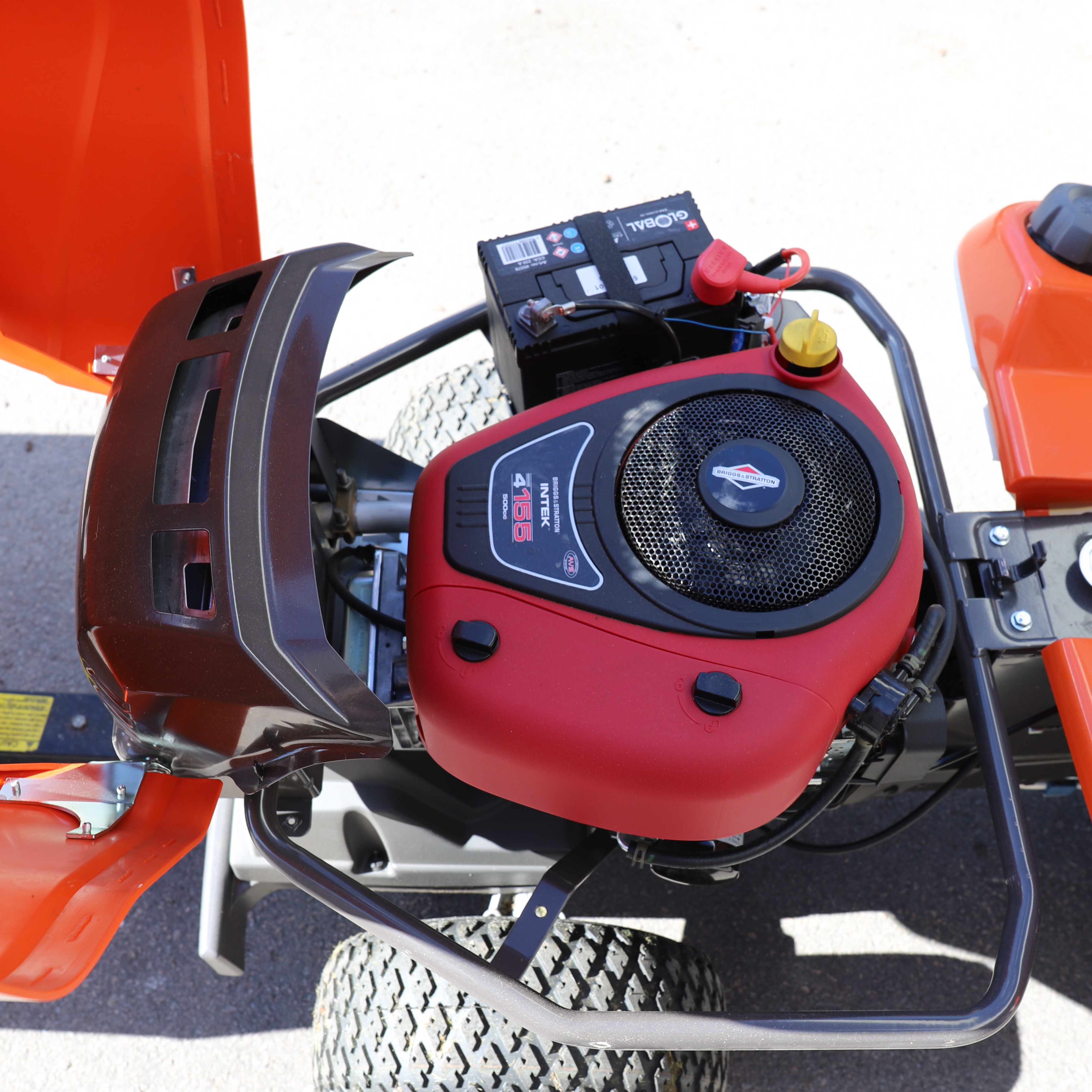 Bilder för 1334286. ÅKGRÄSKLIPPARE, Husqvarna R216 AWD, 2019. - Auctionet