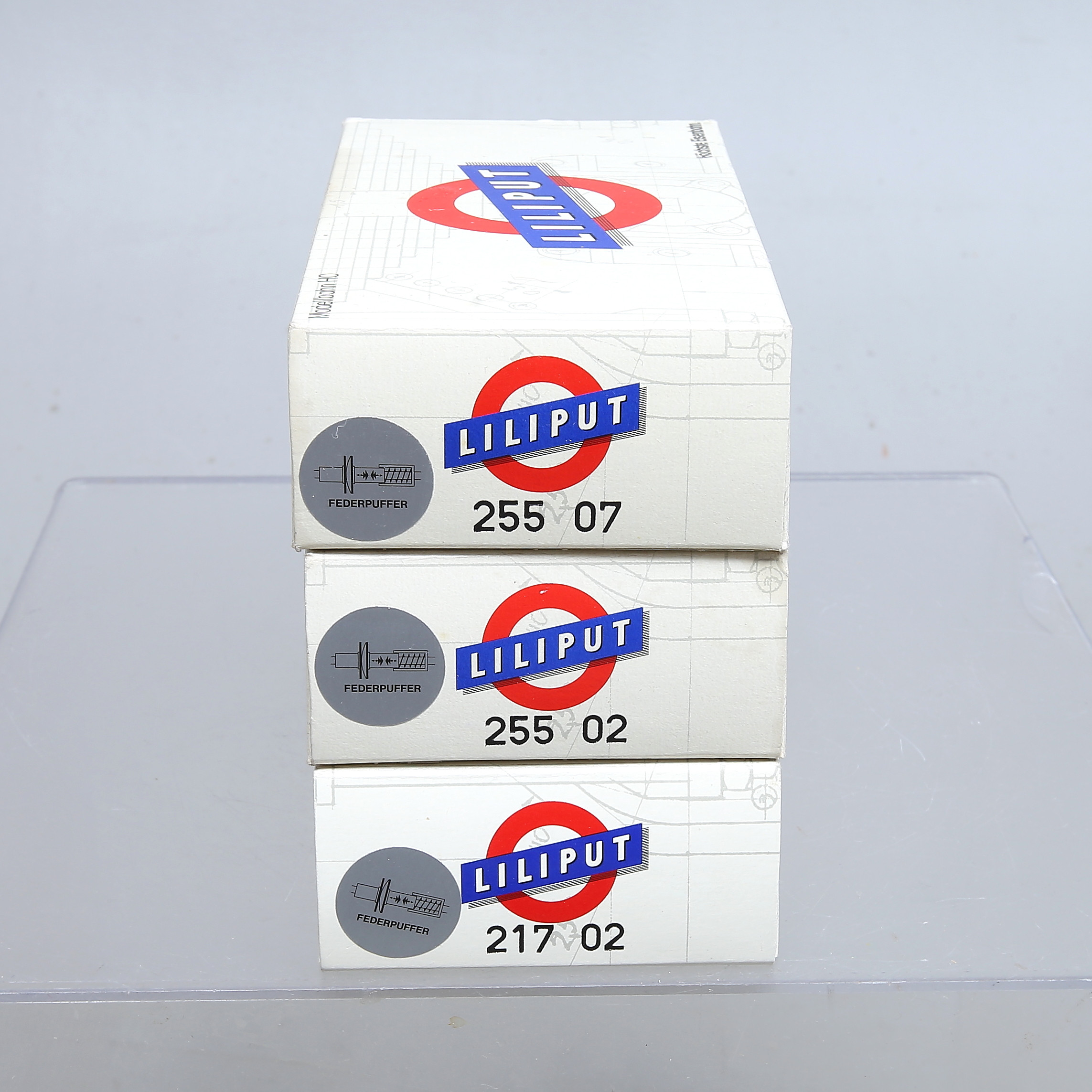 Bilder zu 1337176. LILIPUT 4 Personenwagen und 8 Güterwagen. Teilweise ...