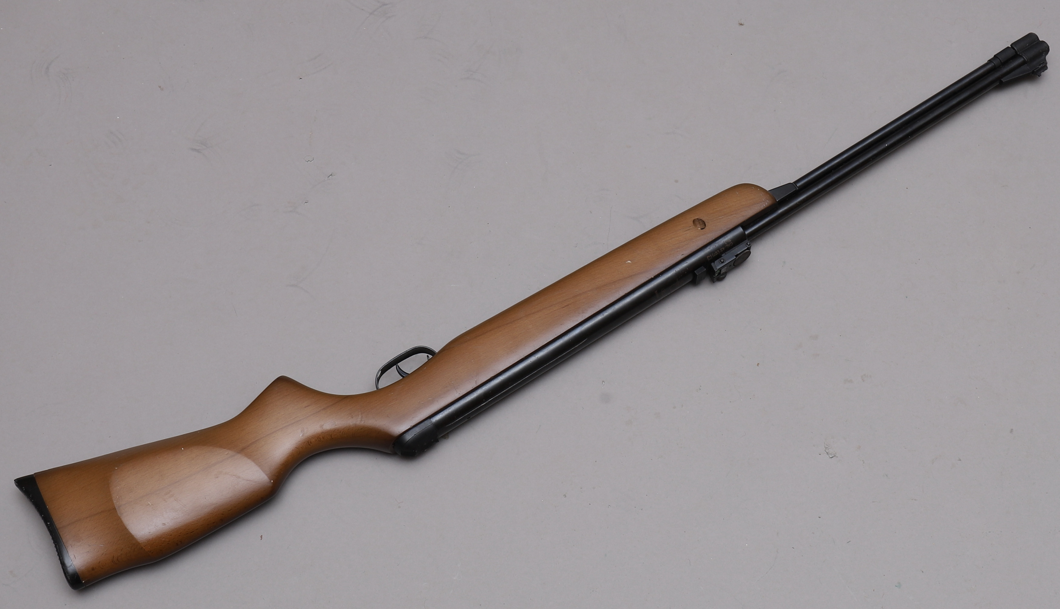 LUFTGEVÄR, Gamo CF-20, Spanien. Vapen & Militaria - Skjutvapen - Auctionet