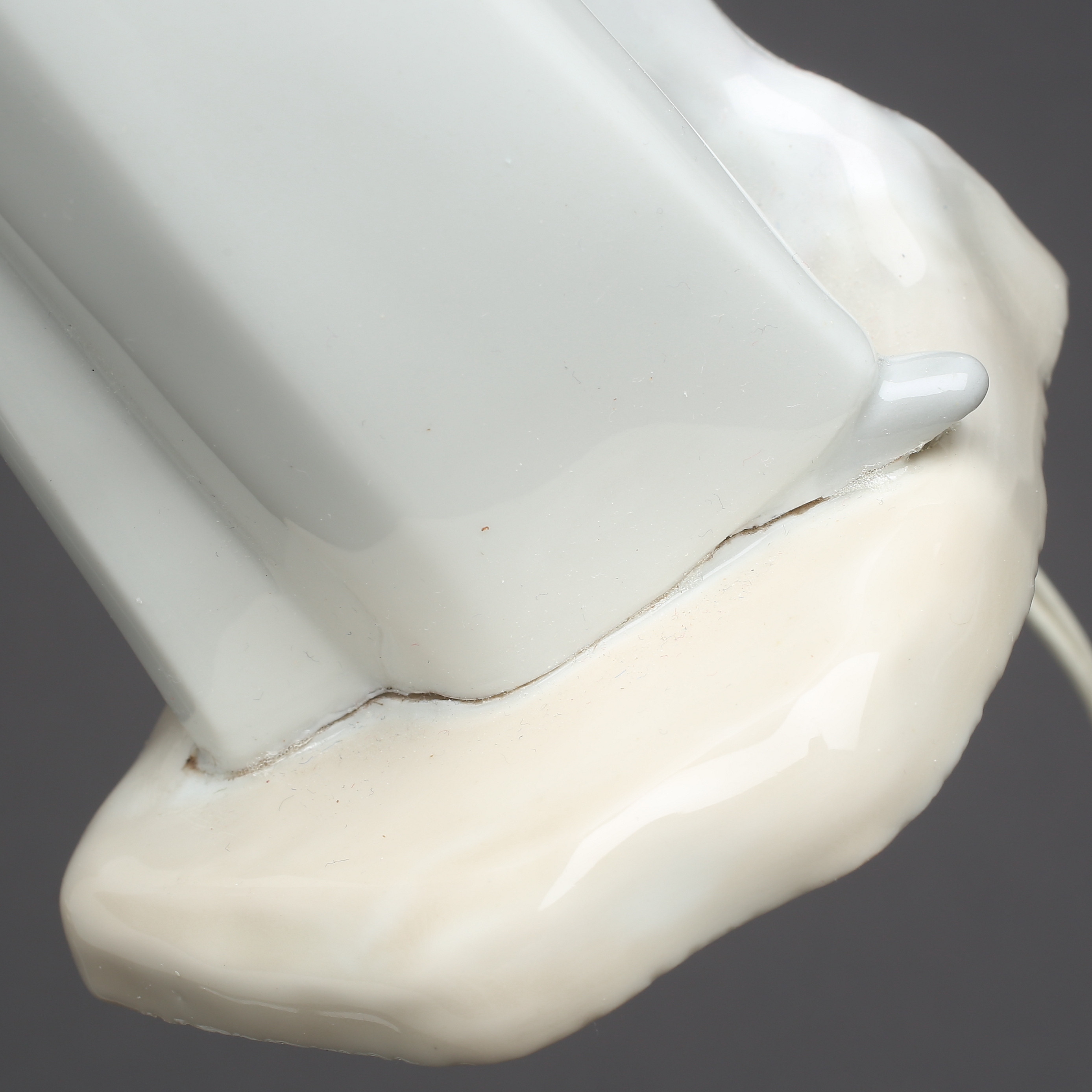 Bilder zu 1340888. TISCHLAMPEN und FIGUR, 3 Teile, Porzellan, Nao ...