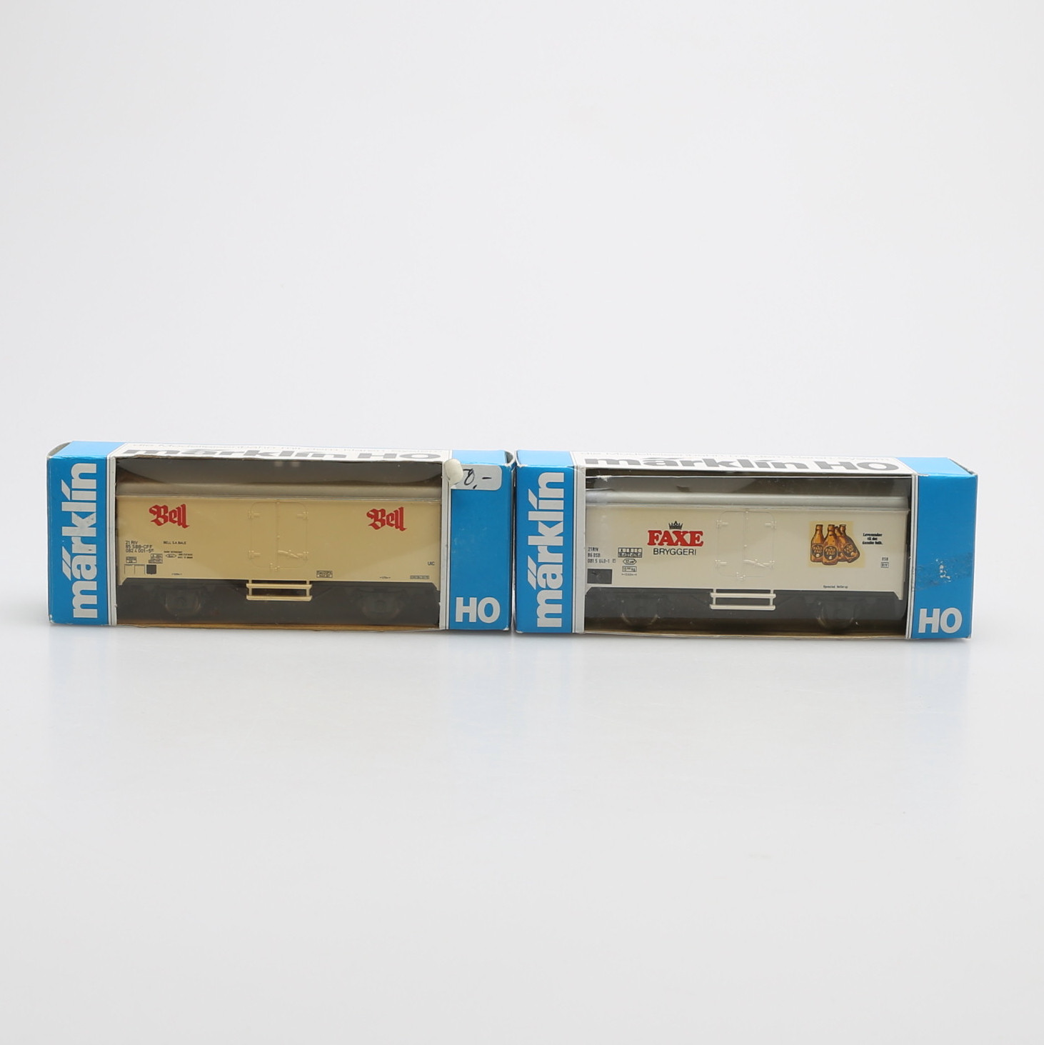 Images for 1340950. MODEL RAILWAY CARS, 9 pcs., and railway crossing ...
