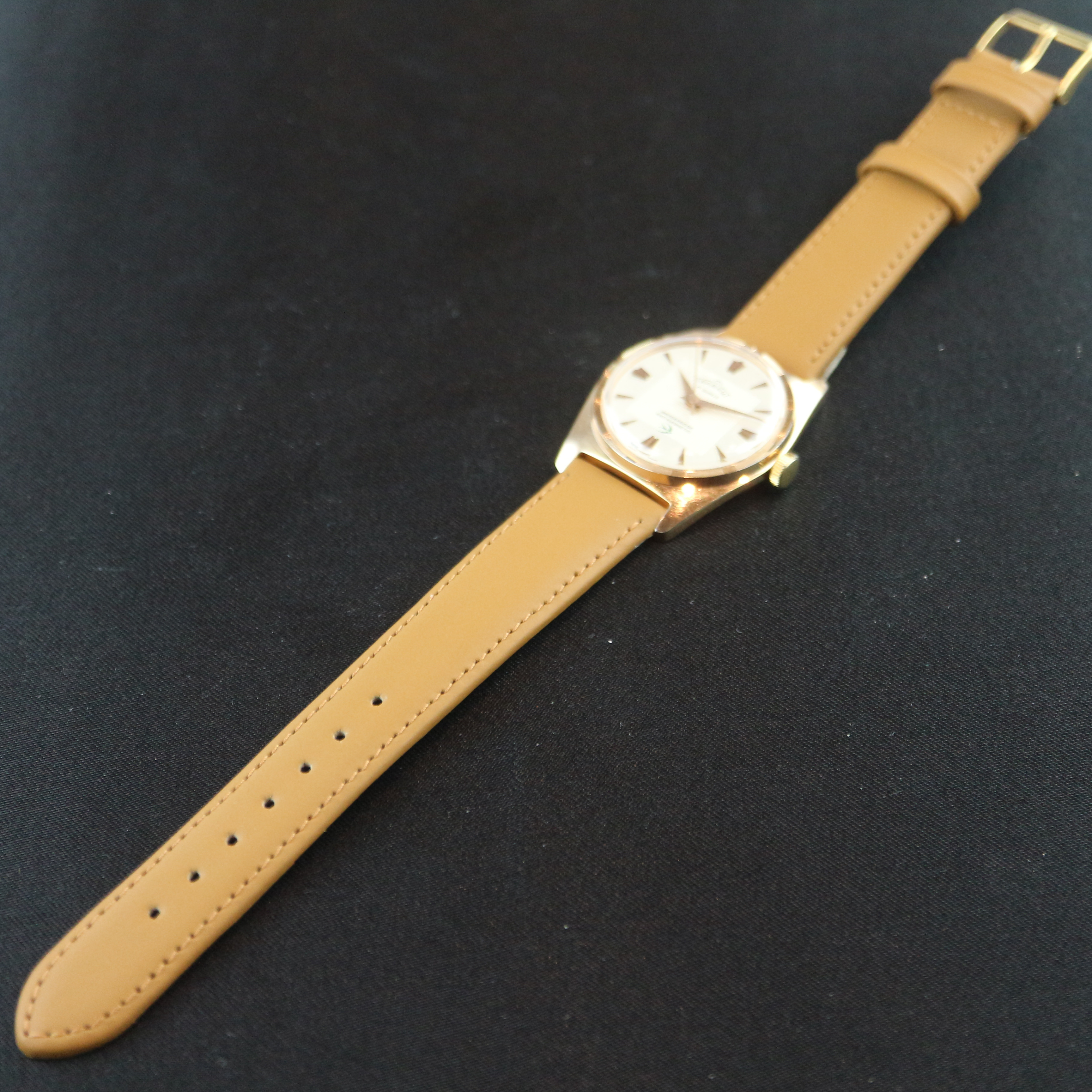 Images for 1353018. MEN'S WATCH TRABANT. - Auctionet