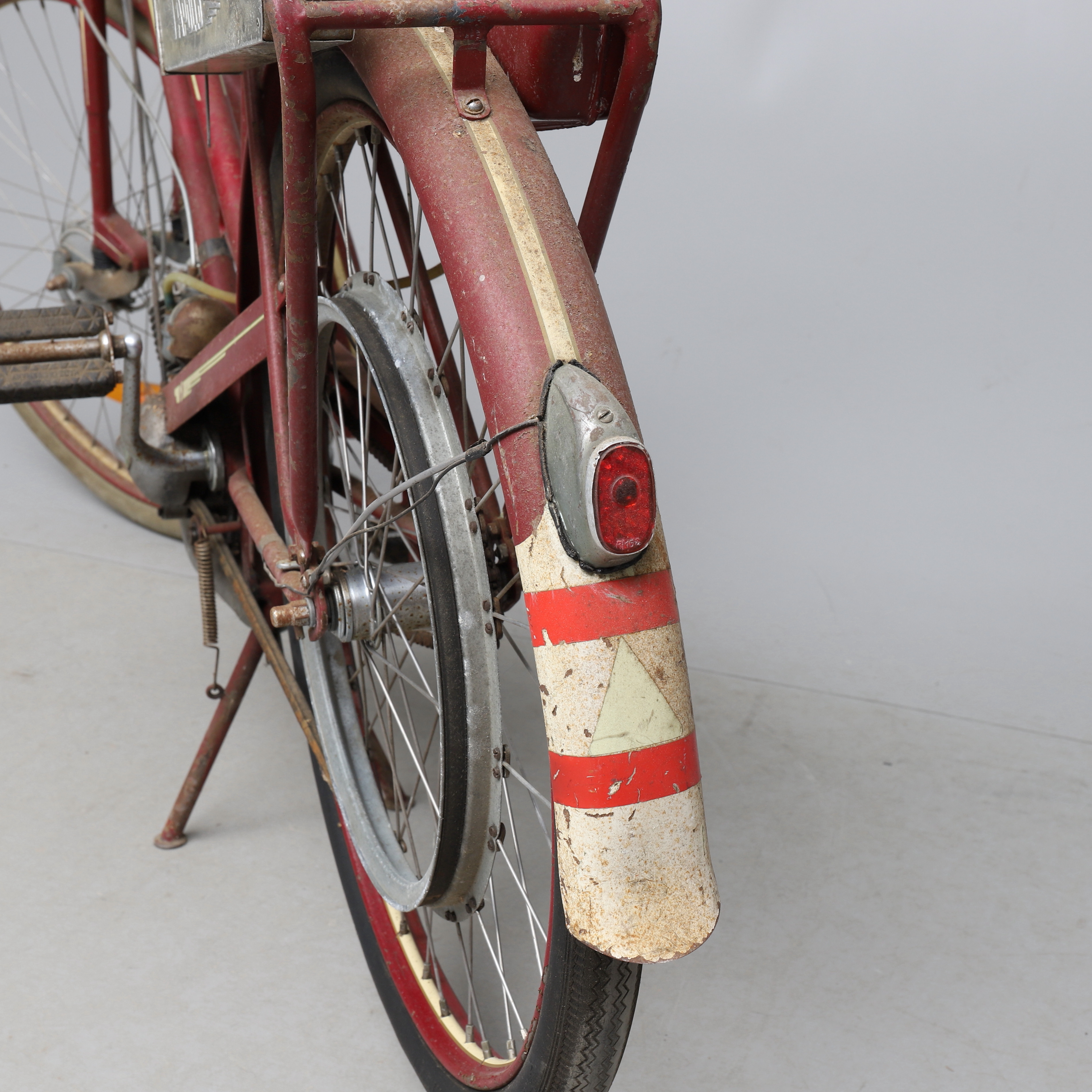 MOPED, MB, Apollo, 1940/50-tal. Fordon, Båtar & Delar - Cyklar - Auctionet