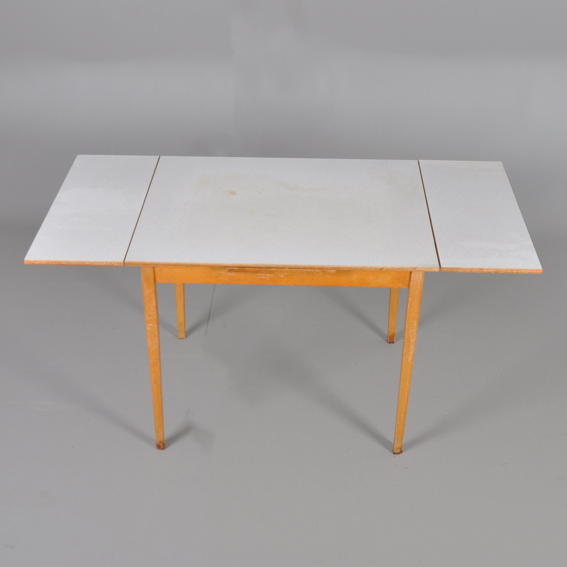Images for 1358155. TABLE, Perstorp board, 1950s/60s. - Auctionet