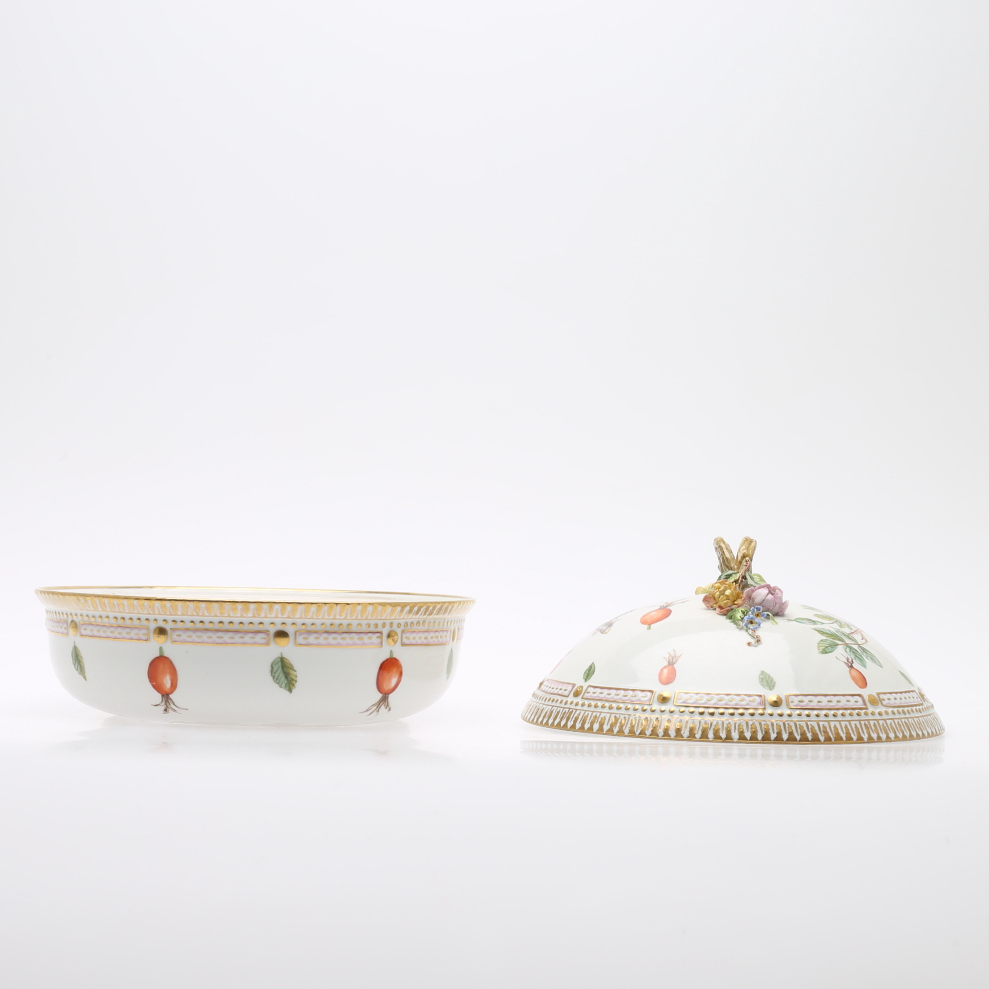 Images for 1373634. TERRIN WITH COVER, Flora Danica, "Vin Rose,-rosa ...