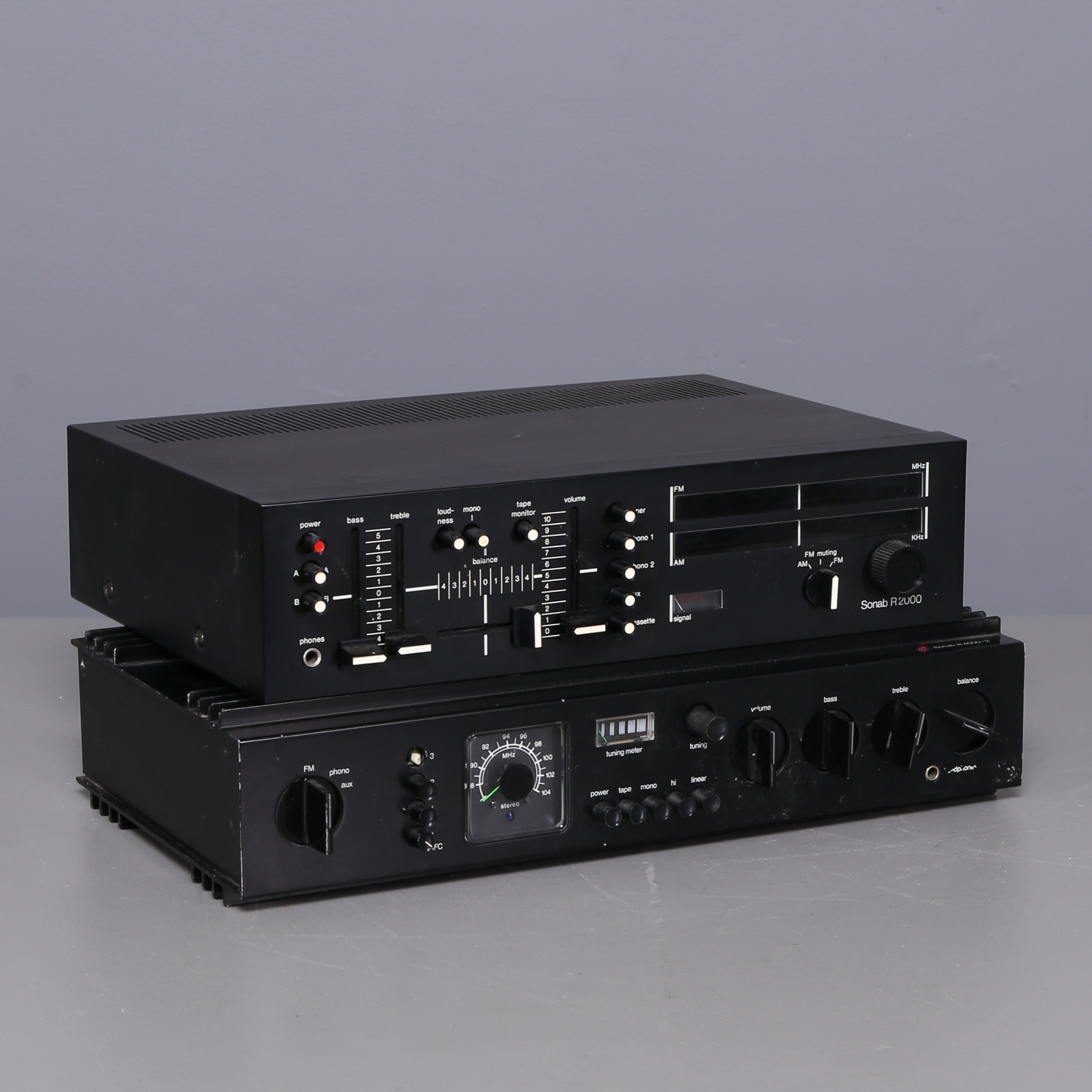 RECEIVER, 2 stycken Sonab. Övrigt - Modern Teknik & Elektronik - Auctionet