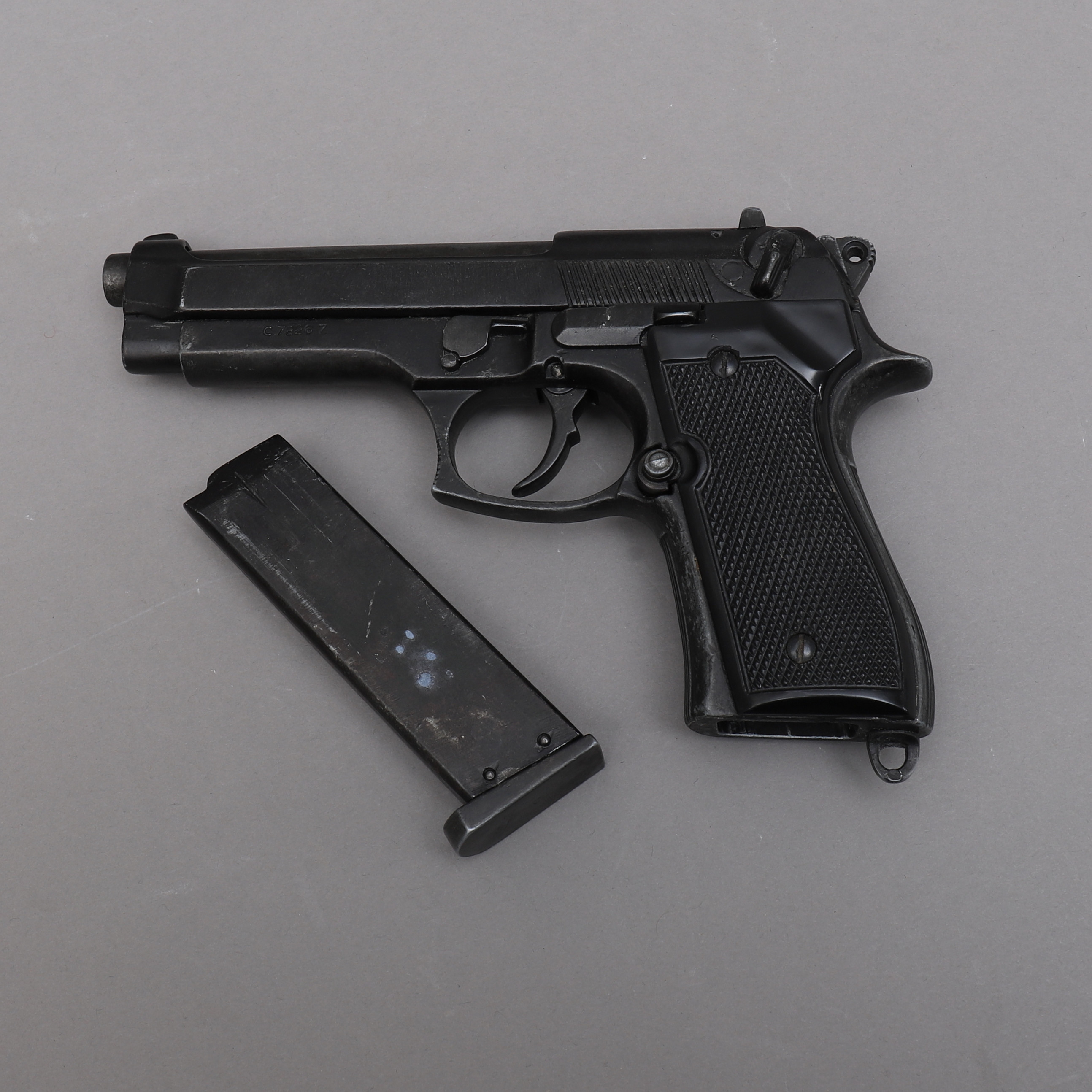 Images for 1379801. REPLICA, Beretta 92F - CAL. 9 Parabellum. - Auctionet