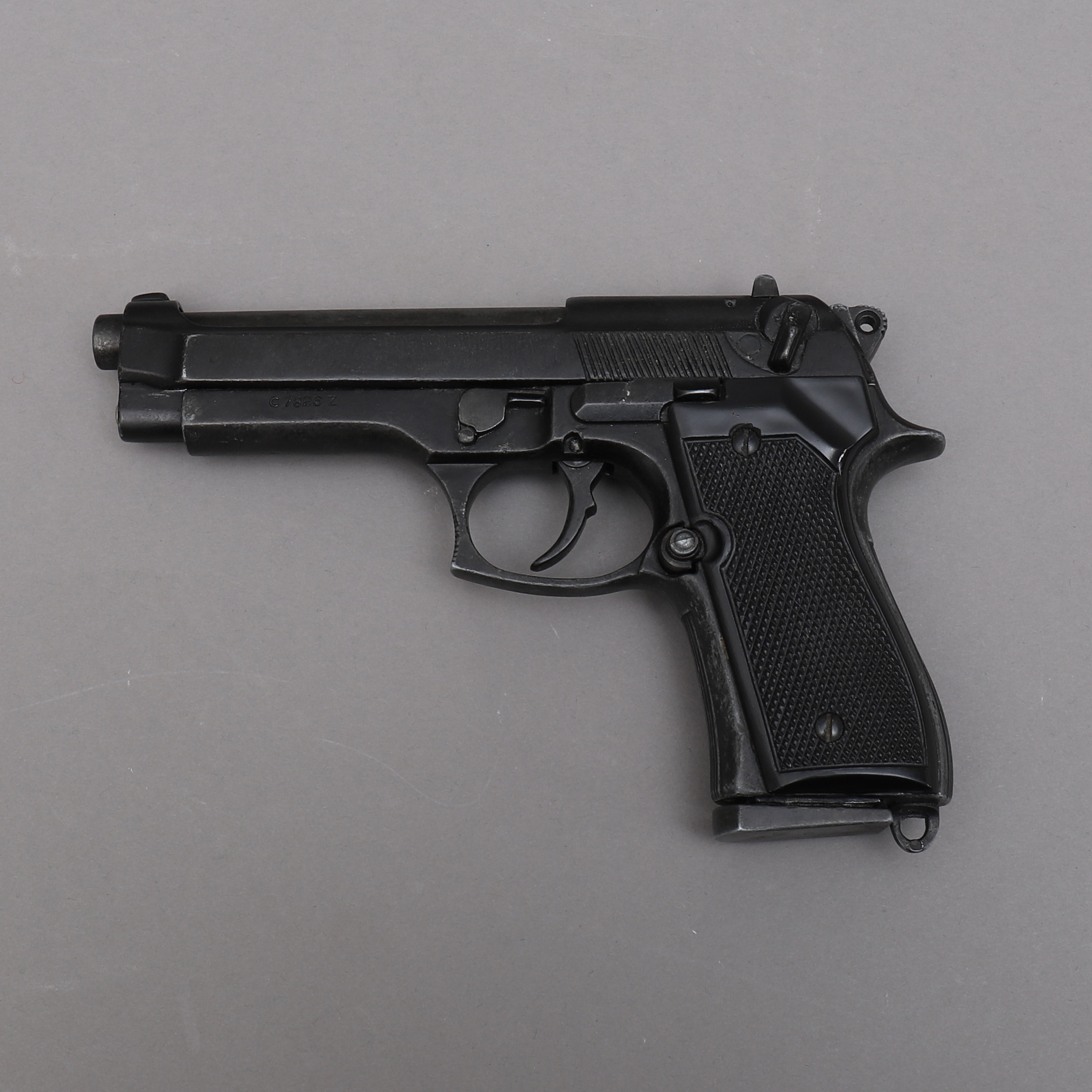 Images for 1379801. REPLICA, Beretta 92F - CAL. 9 Parabellum. - Auctionet
