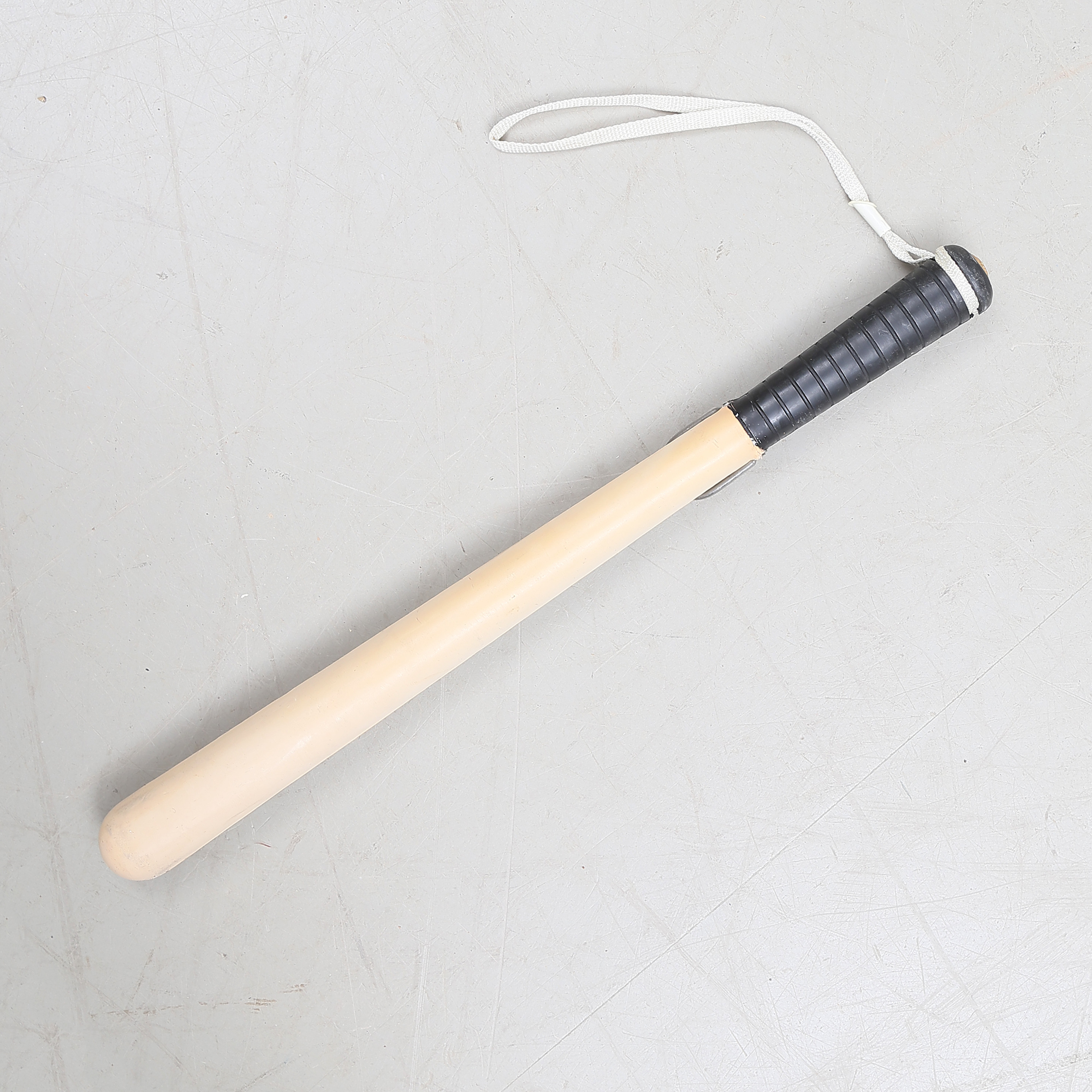 BATONG, 1900-tal. Vapen & Militaria - Blankvapen - Auctionet