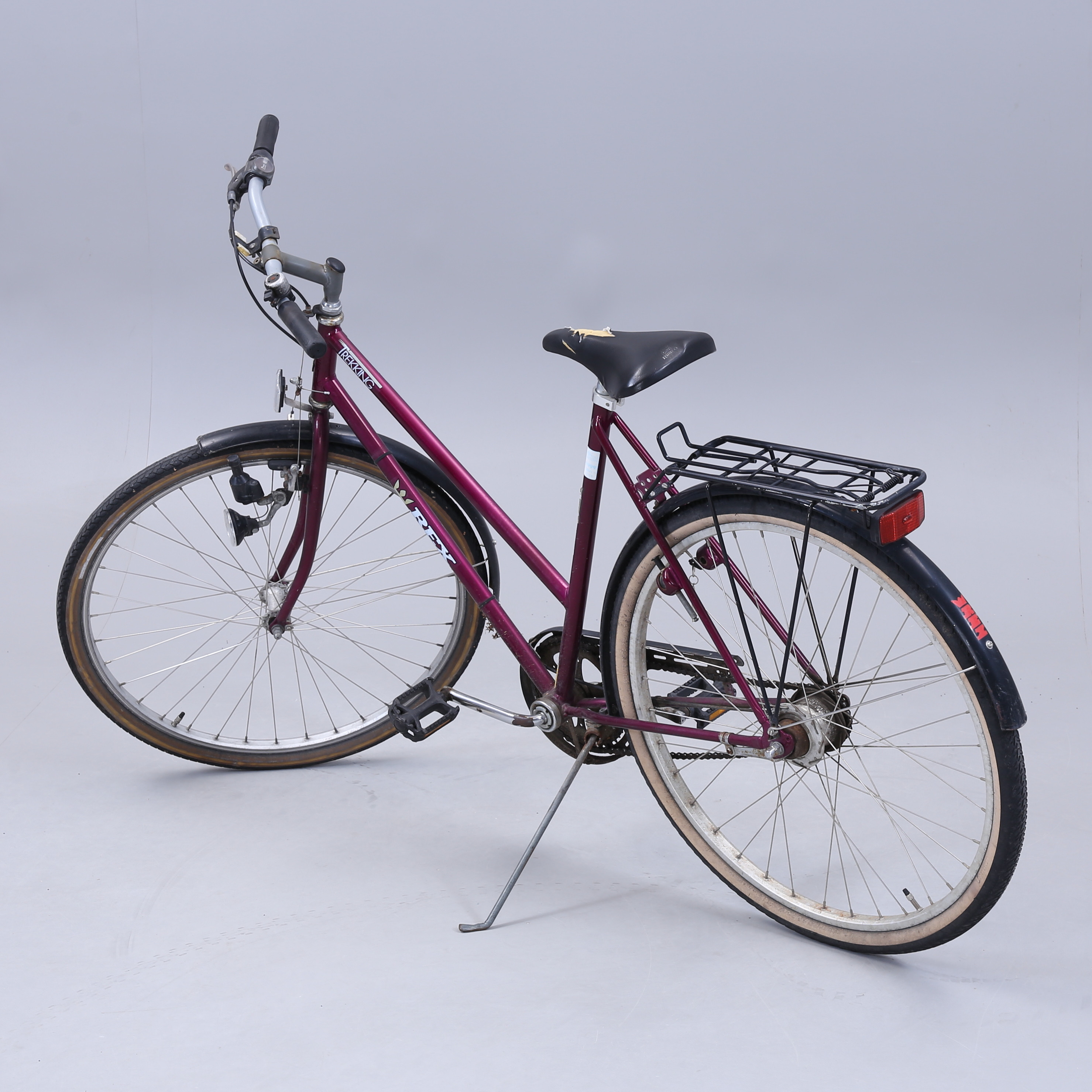 DAMCYKEL, 28", Trekking, Rex. Fordon, Båtar & Delar - Cyklar - Auctionet