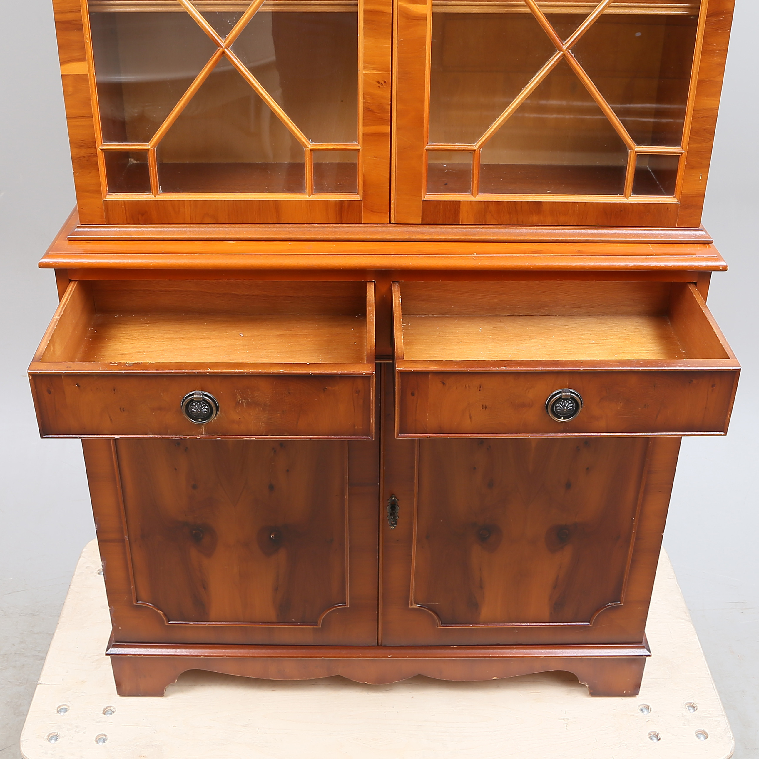 Images for 1487449. DISPLAY CABINET, yew, England, 1900s. - Auctionet