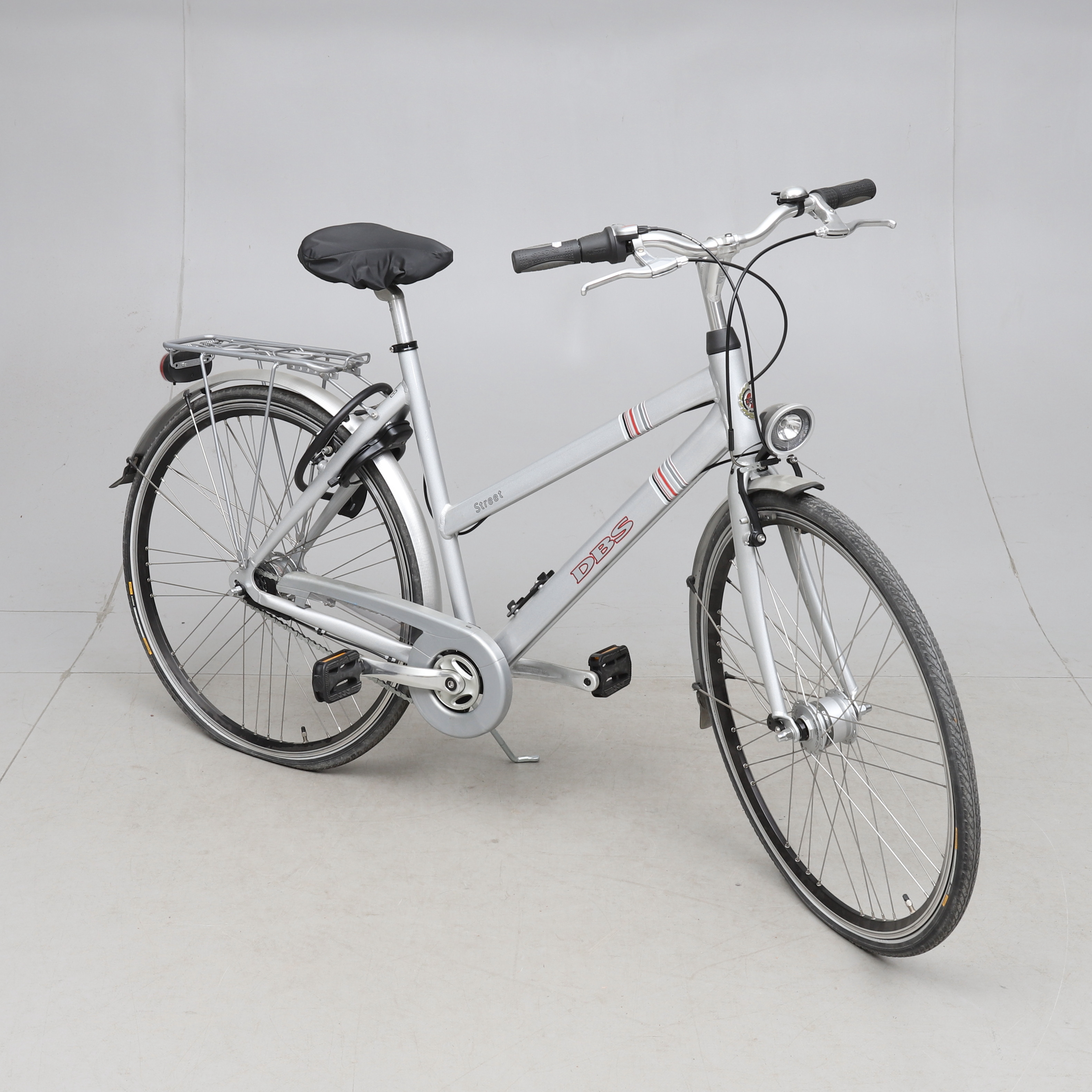 CYKEL, 28", DBS Street. Fordon, Båtar & Delar - Cyklar - Auctionet