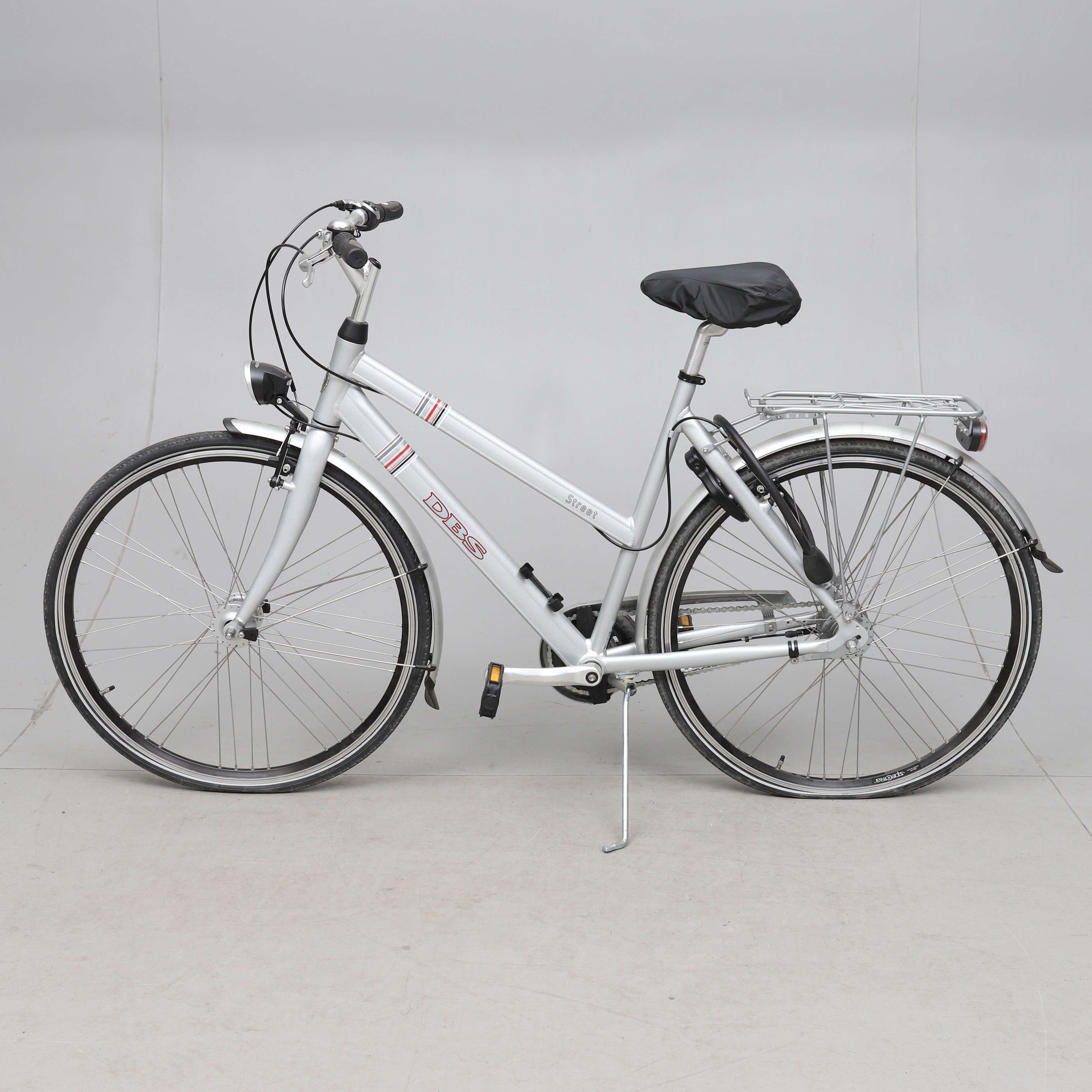 CYKEL, 28", DBS Street. Fordon, Båtar & Delar - Cyklar - Auctionet