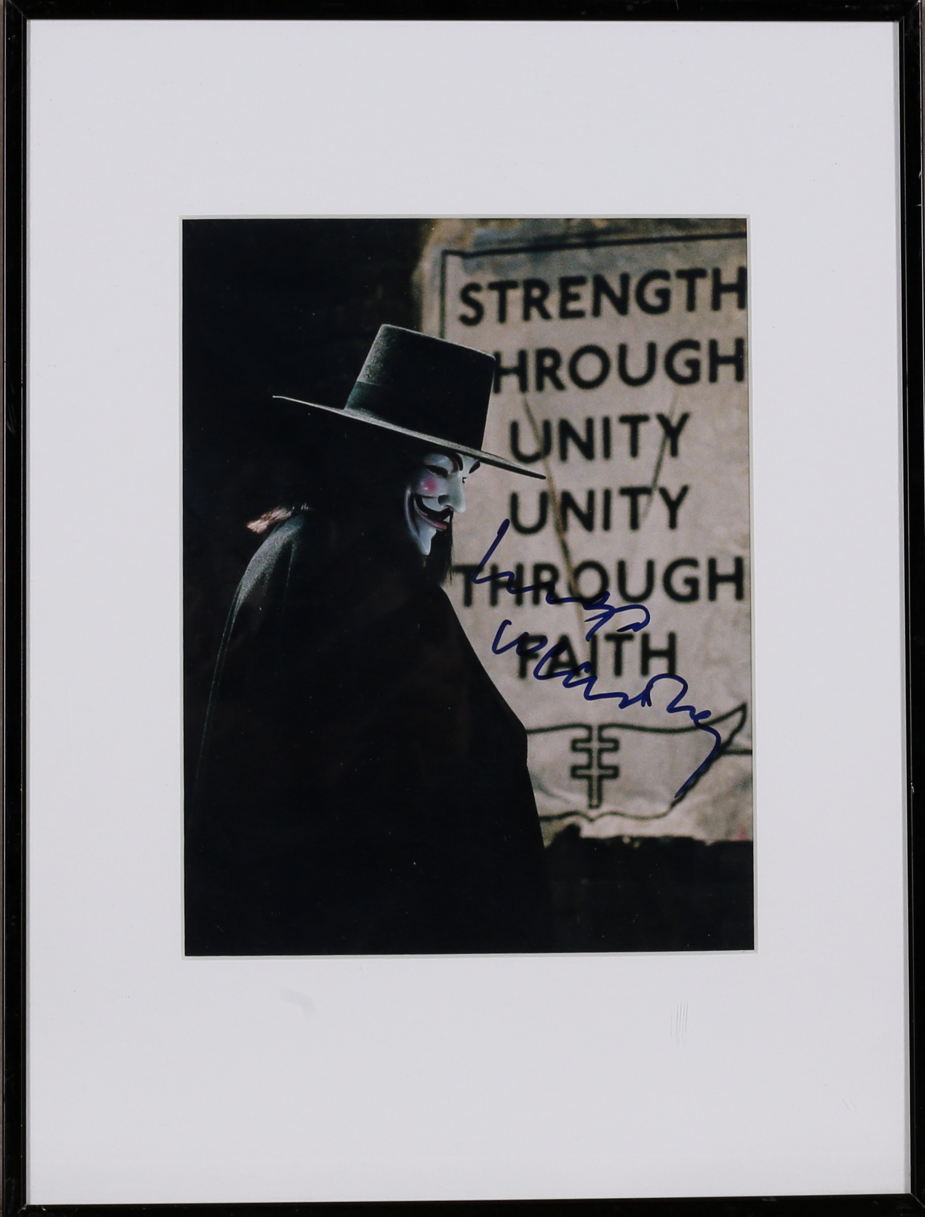 images-for-1488552-oidentifierad-konstn-r-figure-with-v-for-vendetta