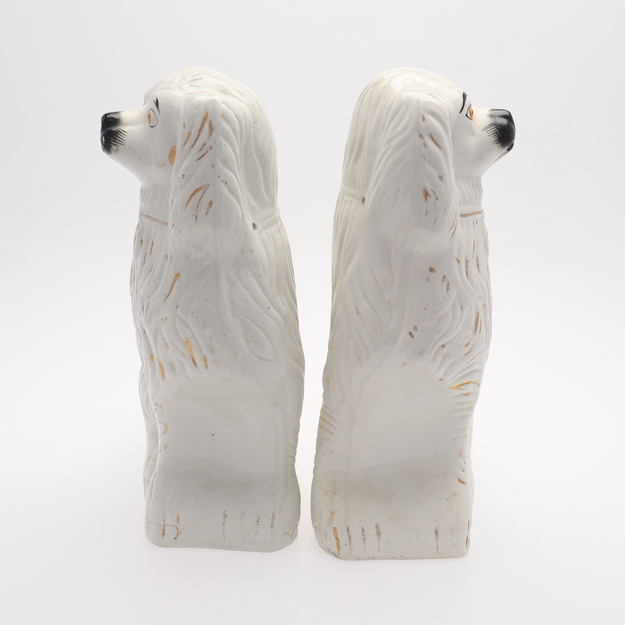 1488639. KOIRIEN MUOTOISIA FIGUROJA, pari, lasitettu piikivi. kuvat ...