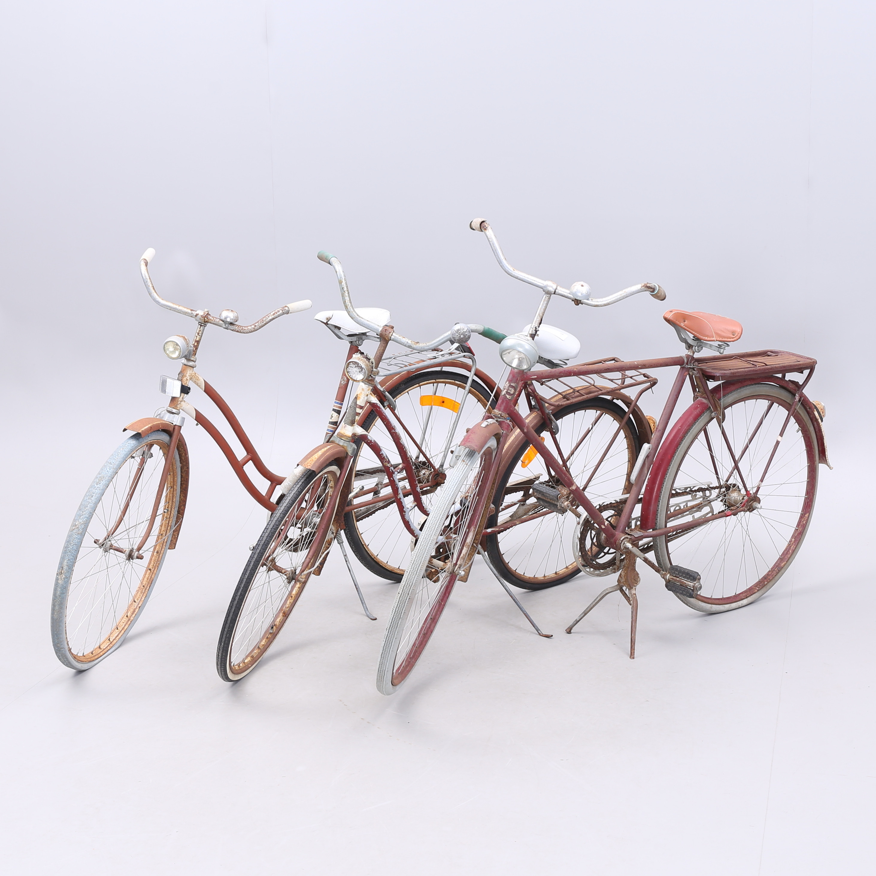 CYKLAR, 3 st, 1950/60-tal. Fordon, Båtar & Delar - Cyklar - Auctionet