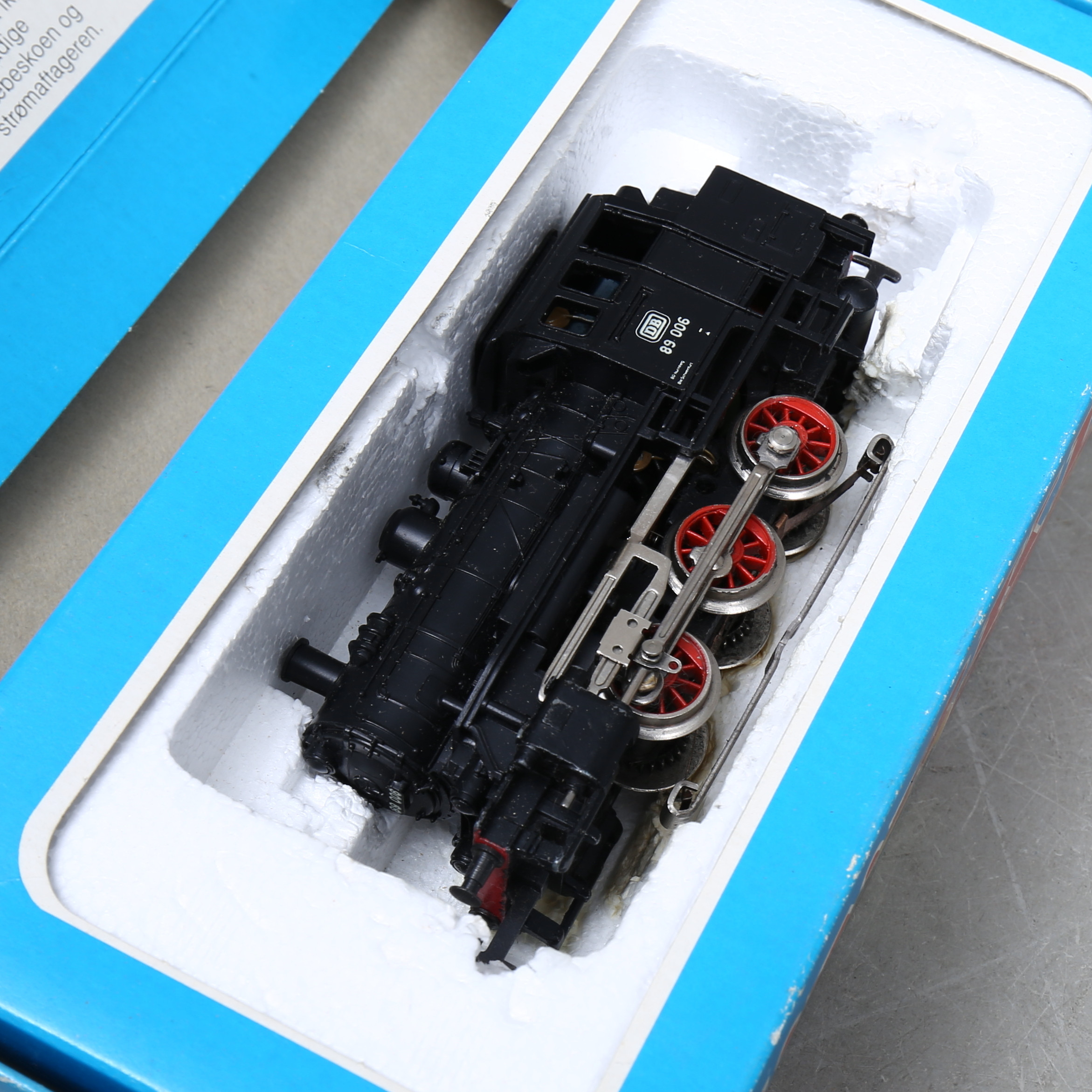 Images for 1535557. MÄRKLIN 3 locomotives, 15 wagons, rails, etc ...