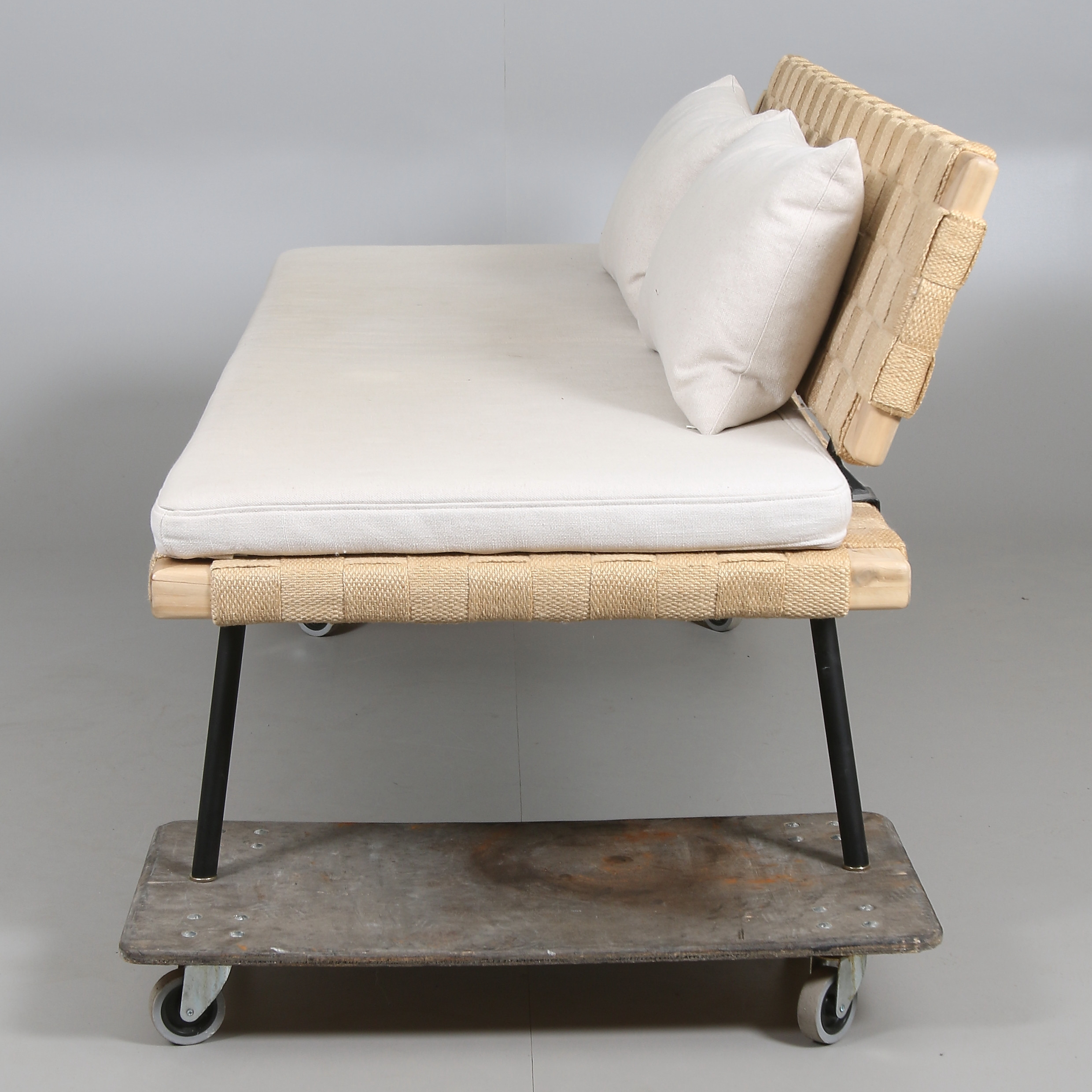 Images for 1564294. DAYBED, "Sinnerlig", Ilse Crawford, IKEA. - Auctionet