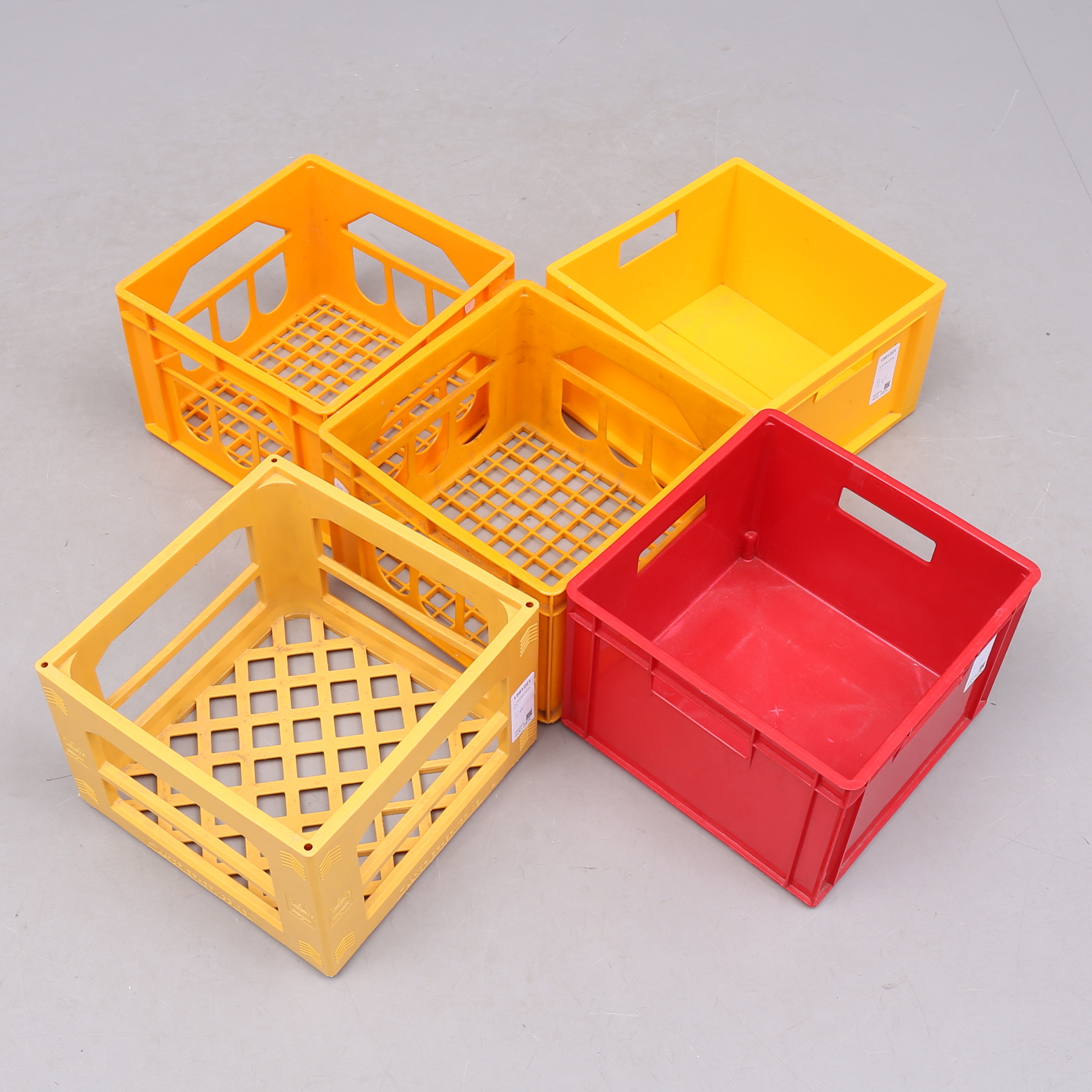 PLASTBACKAR, 5 st. Övrigt - Övrigt - Auctionet