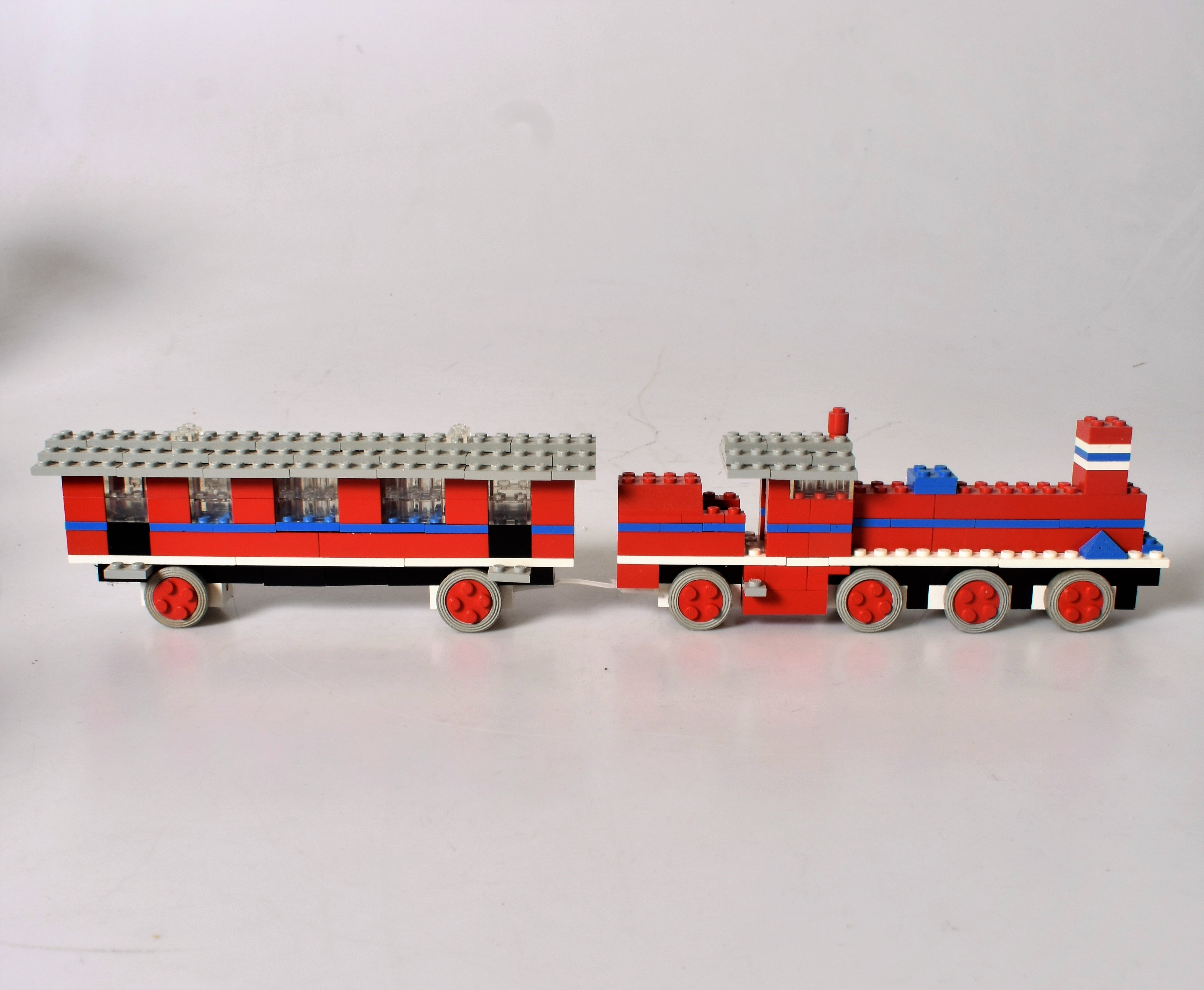 Images for 1639446. LEGO model 323 TRAIN WITH WAGON in original box ...