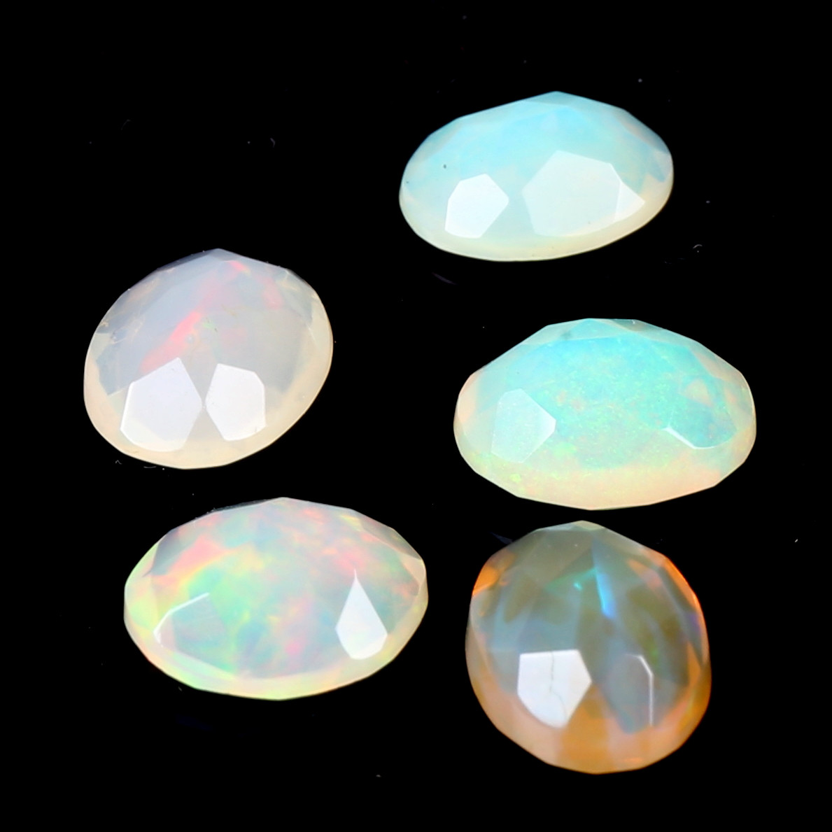 OPALER, 3,6 ct. Smycken & Ädelstenar - Ädelstenar - Auctionet