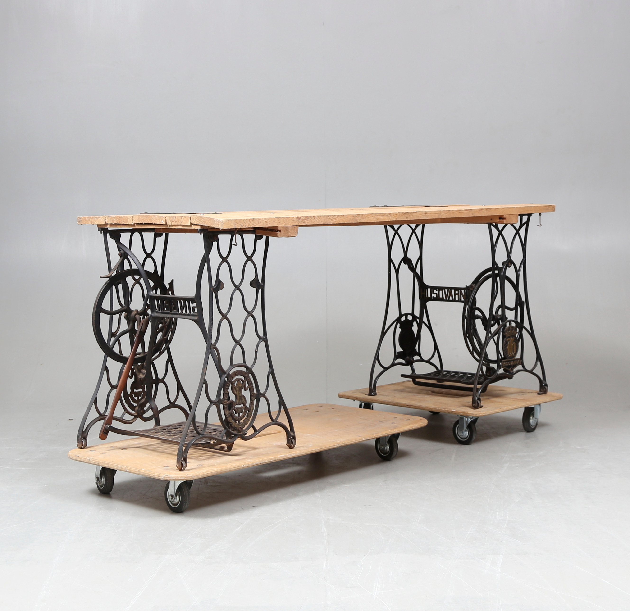 Images for 1697685. GARDEN TABLE / PLANTING TABLE. - Auctionet