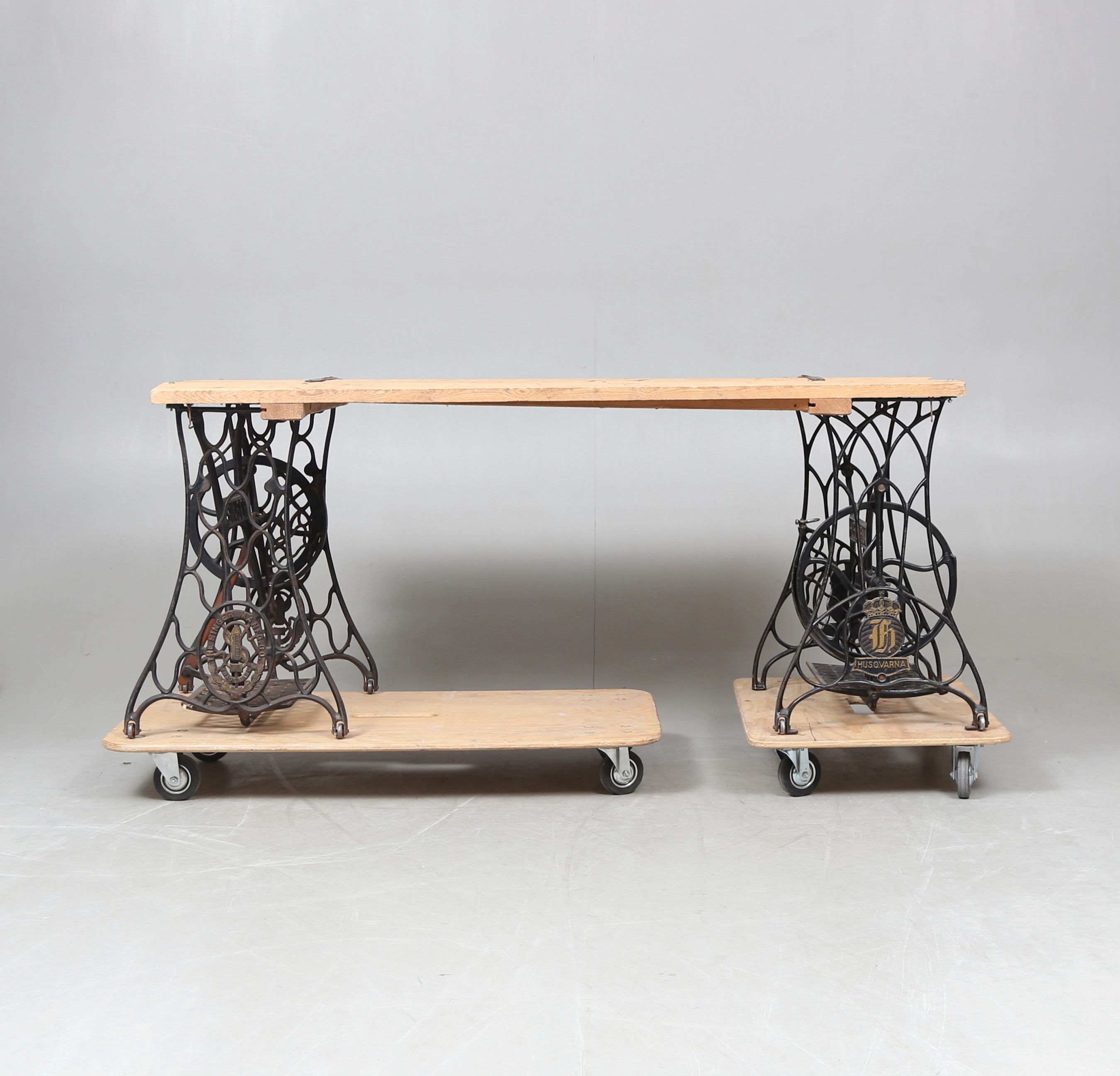 Images for 1697685. GARDEN TABLE / PLANTING TABLE. - Auctionet