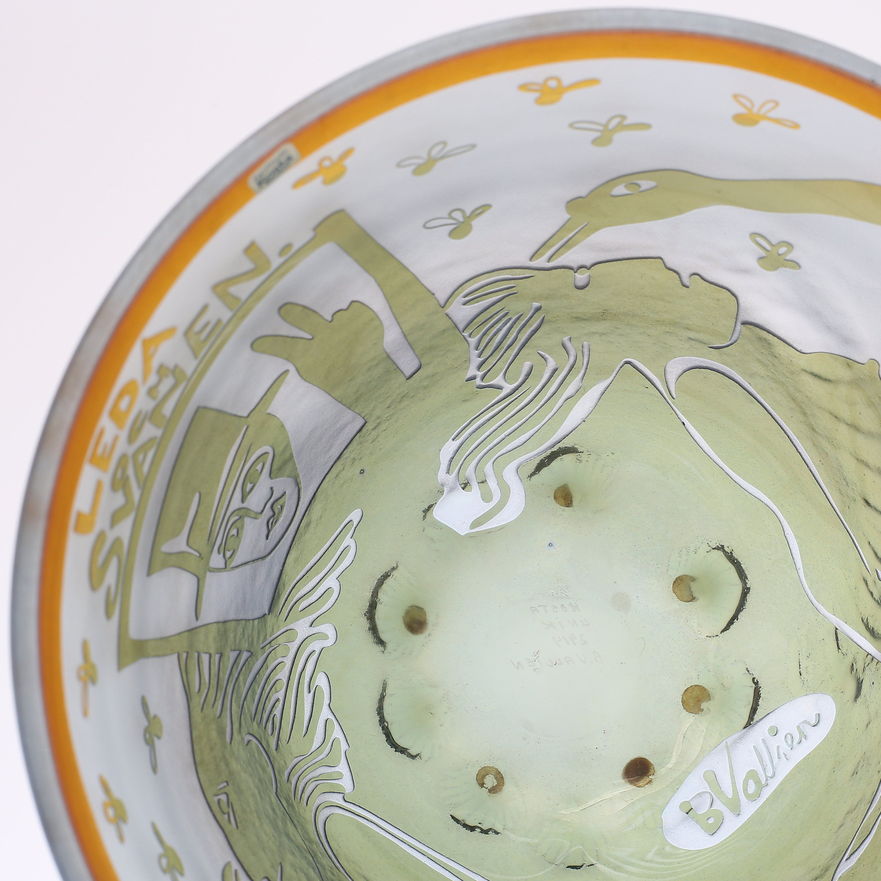 Images for 1700565. BERTIL VALLIEN. Bowl, glass, "Leda och Svanen ...