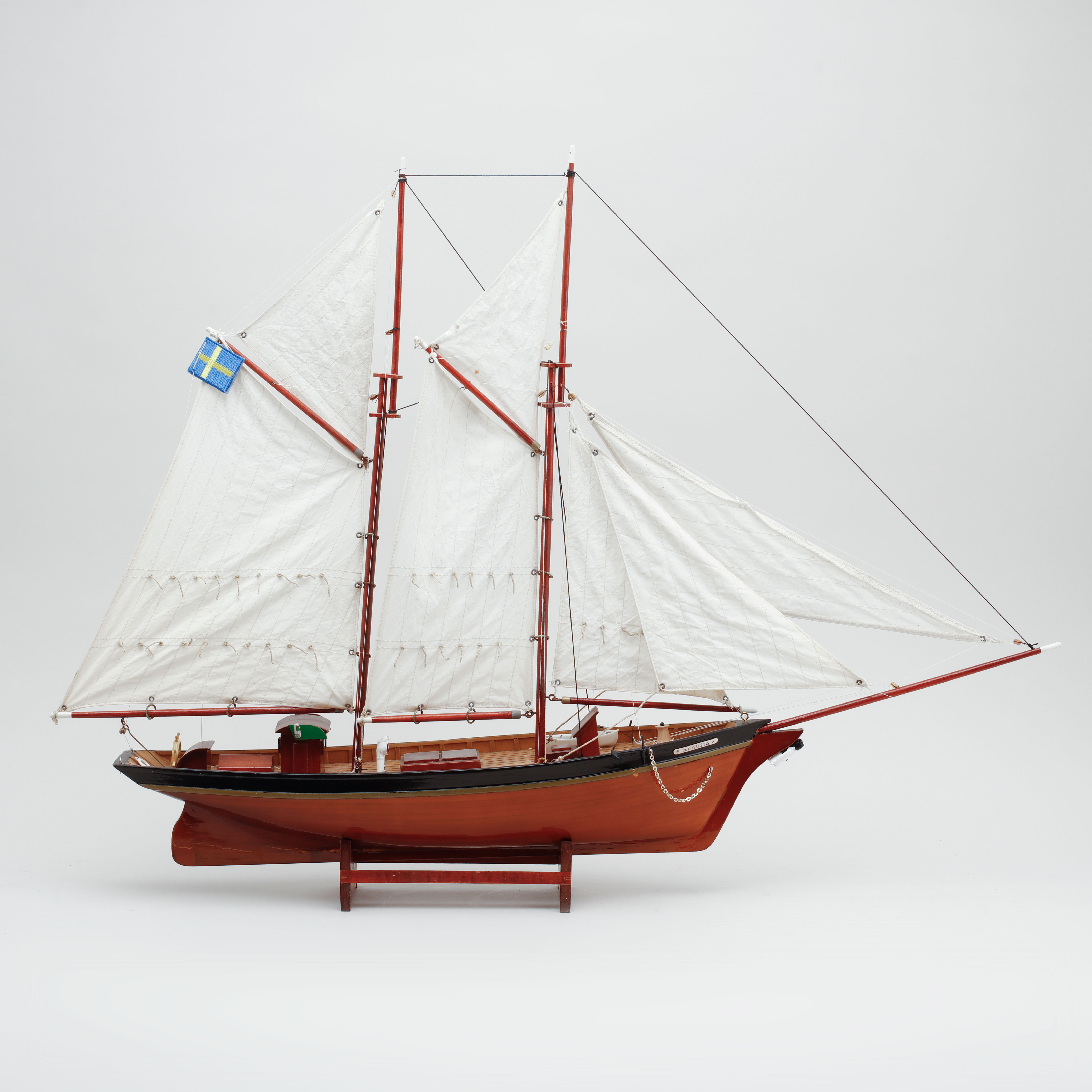 Images for 1732016. MODEL BOAT, "Augusta Gullholmen". - Auctionet