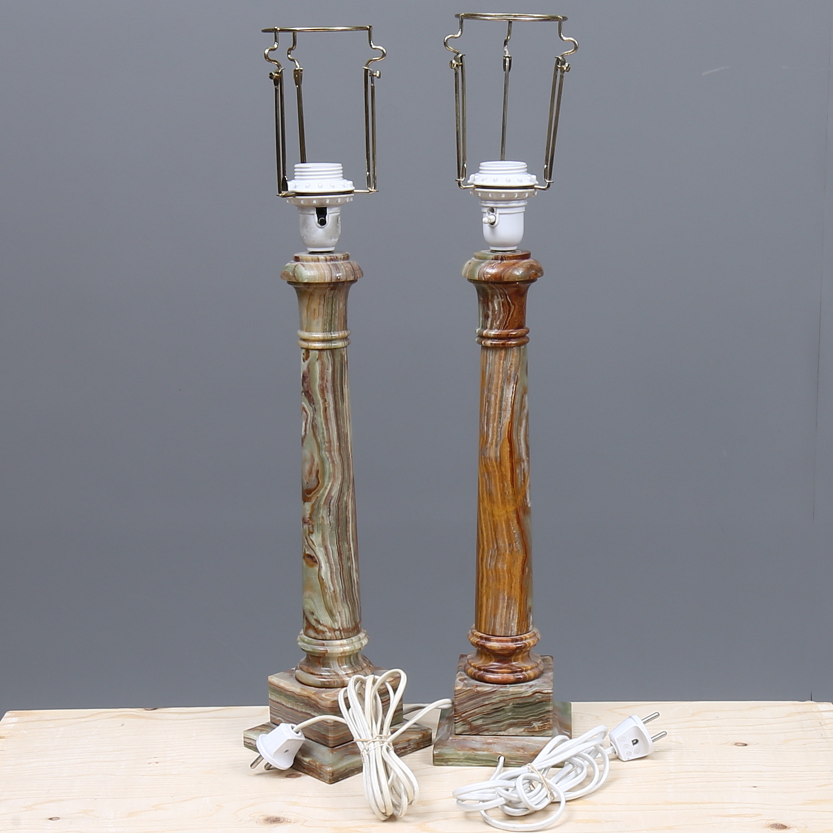 Bilder zu 1741666. TISCHLAMPEN, ein Paar, Calcit, zweite Hälfte des 20 ...