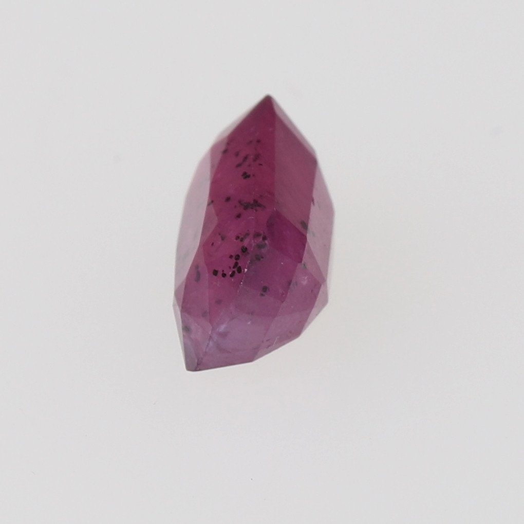 RUBY, 3.00 ct. Jewellery & Gemstones - Gemstones - Auctionet