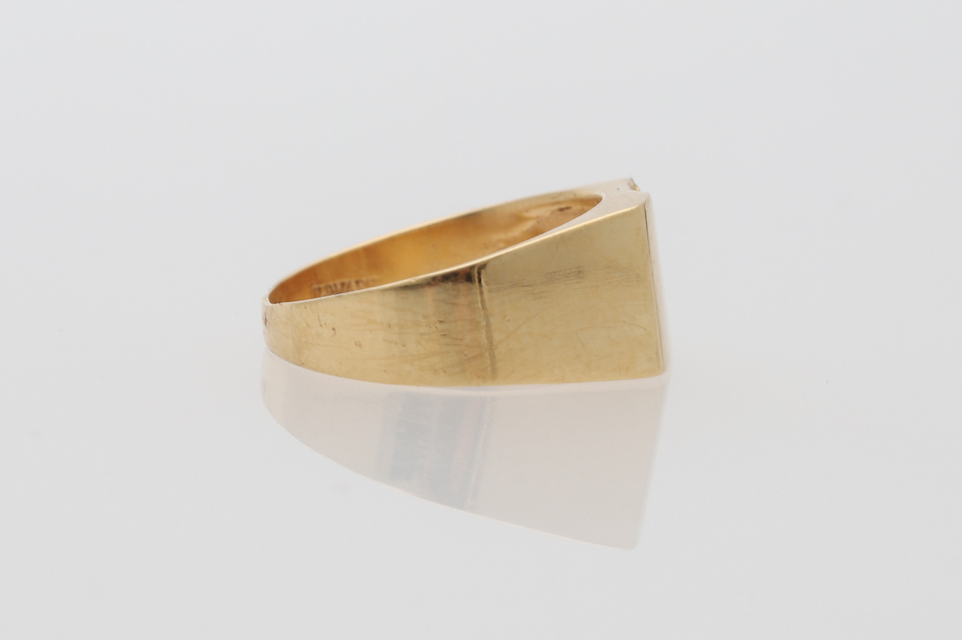 KLACKRING 18K. Smycken & Ädelstenar - Ringar - Auctionet