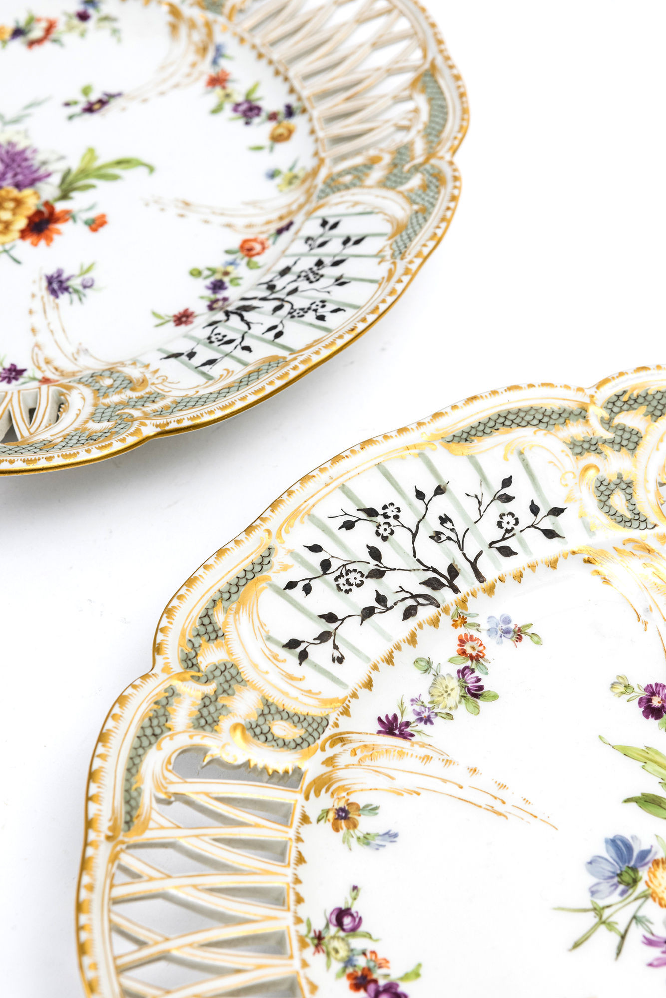 Images for 1757051. KMP BERLIN, 1 pair of plates, circa 1900. - Auctionet