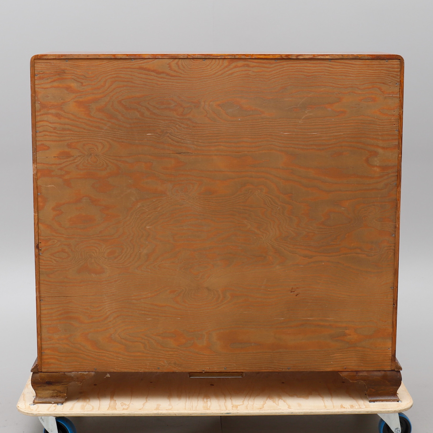 Bilder zu 1782285. SLIDKLAFF SEKRETÄR, Walnuss- und Wurzelfurnier, um ...