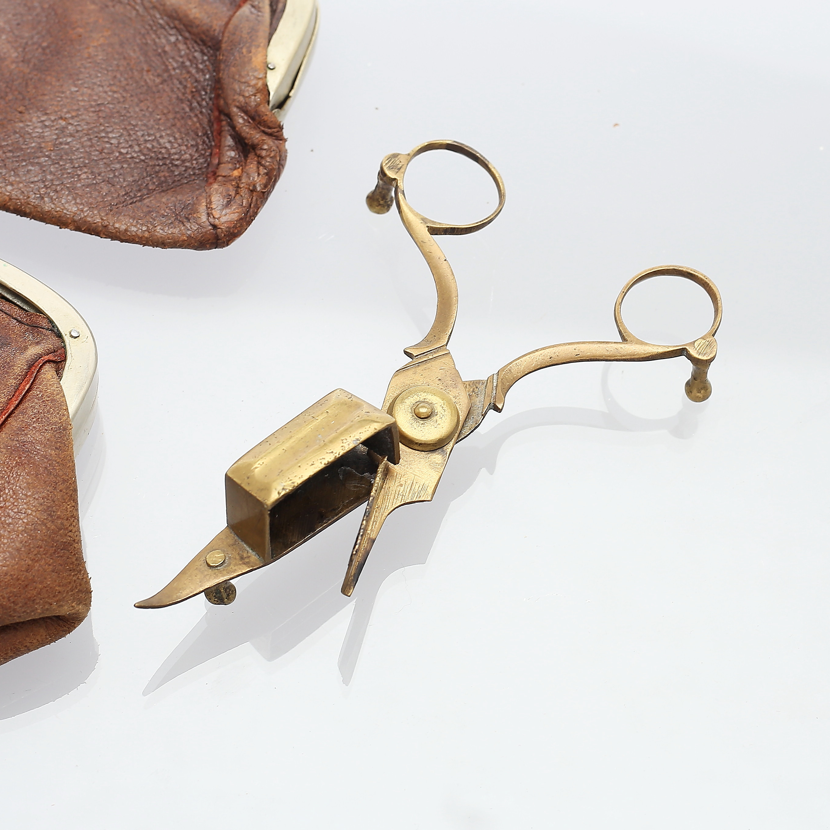 Bilder för 1782695. KURIOSA, 15 delar, tenn, mässing m m. - Auctionet