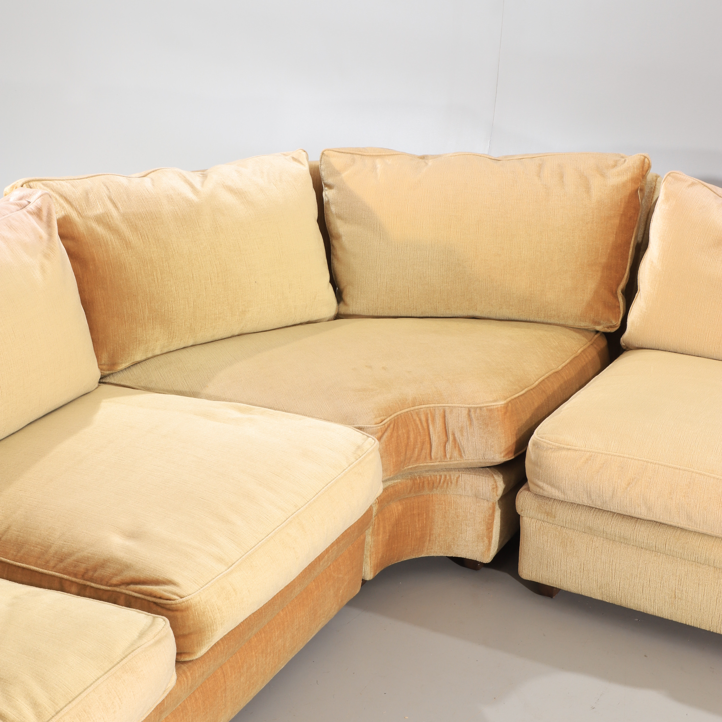 Bilder för 1798808. HÖRNSOFFA, "Playboy", Dux. - Auctionet