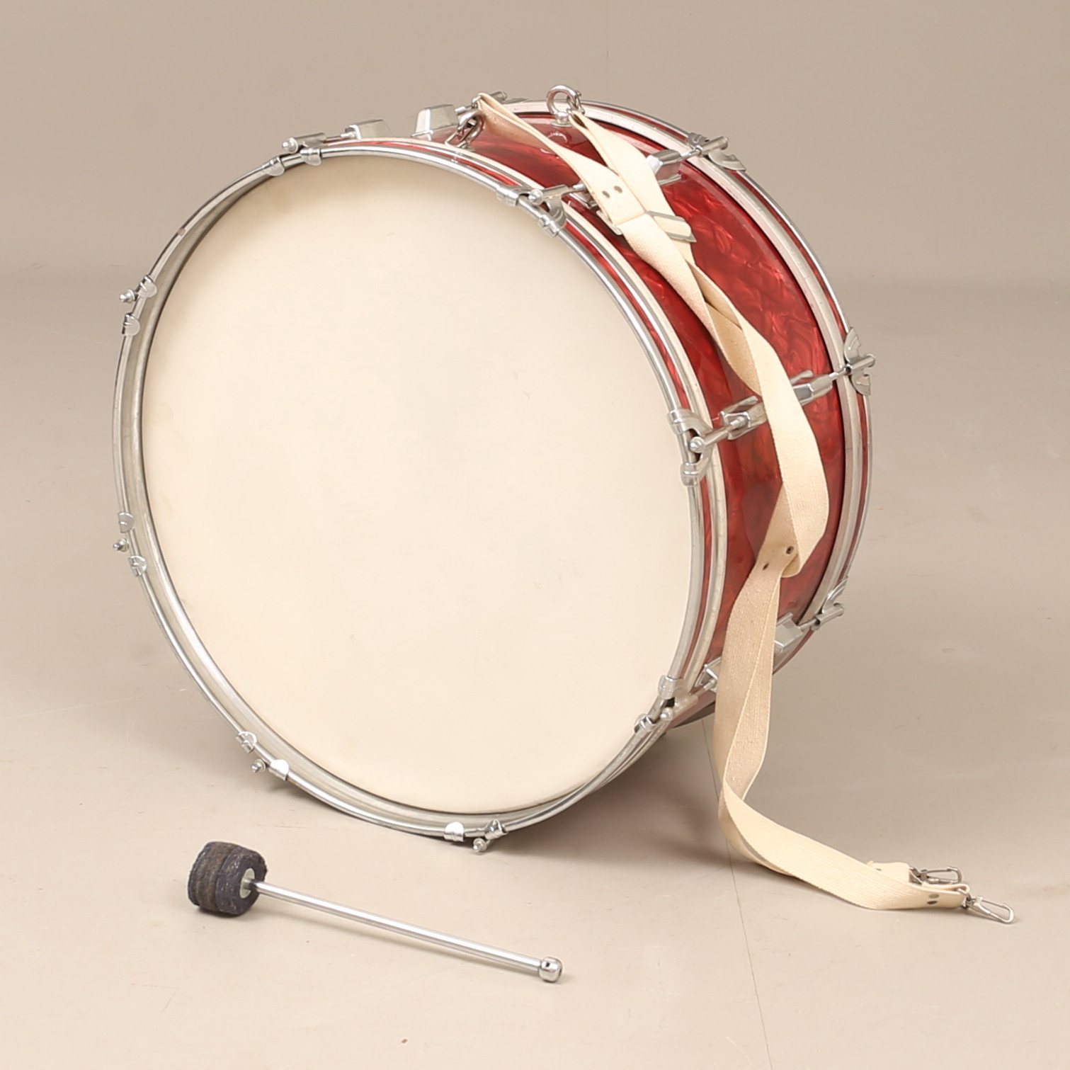 BASIN ROOM. Miscellaneous - Musical instruments - Auctionet