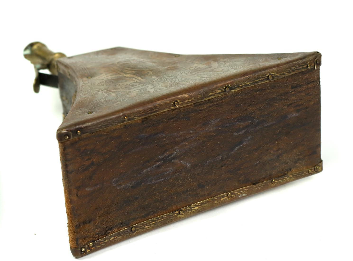 Images for 1812969. Musketeer Powder Flask. - Auctionet