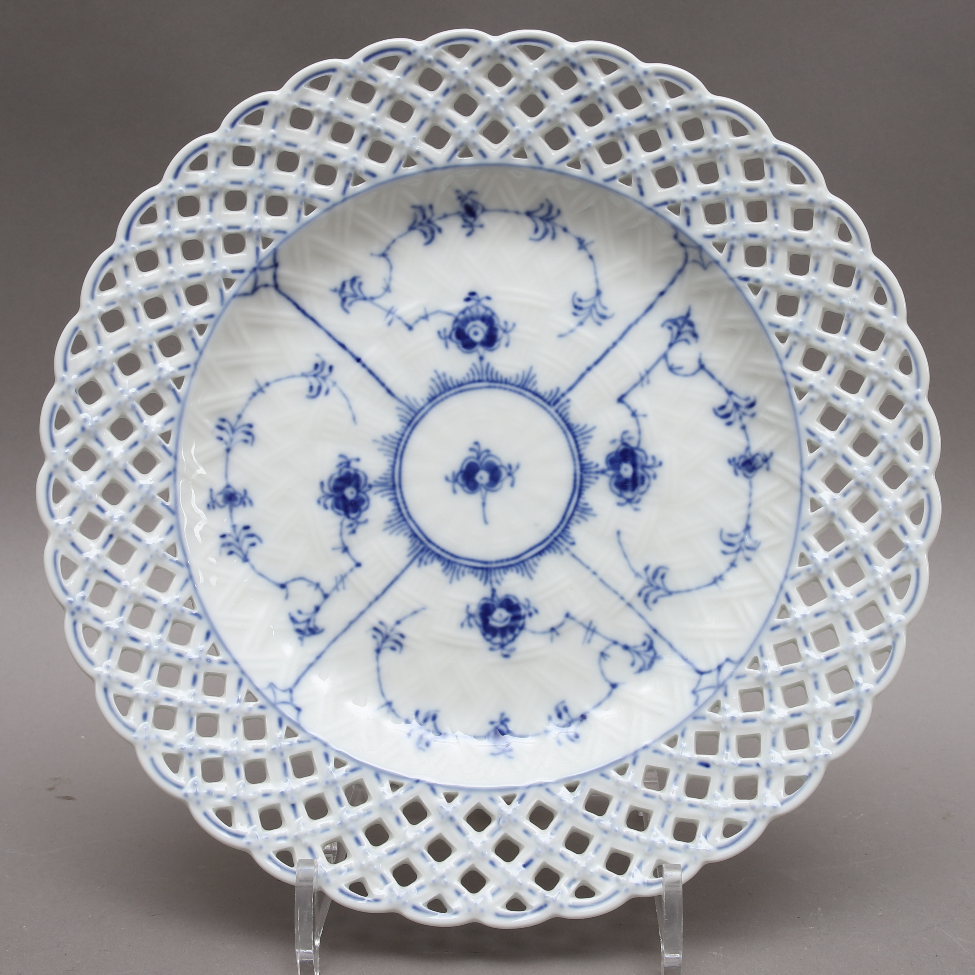 Images for 1827400. GALLERFAT, porcelain, Musselmalet, full blonde ...