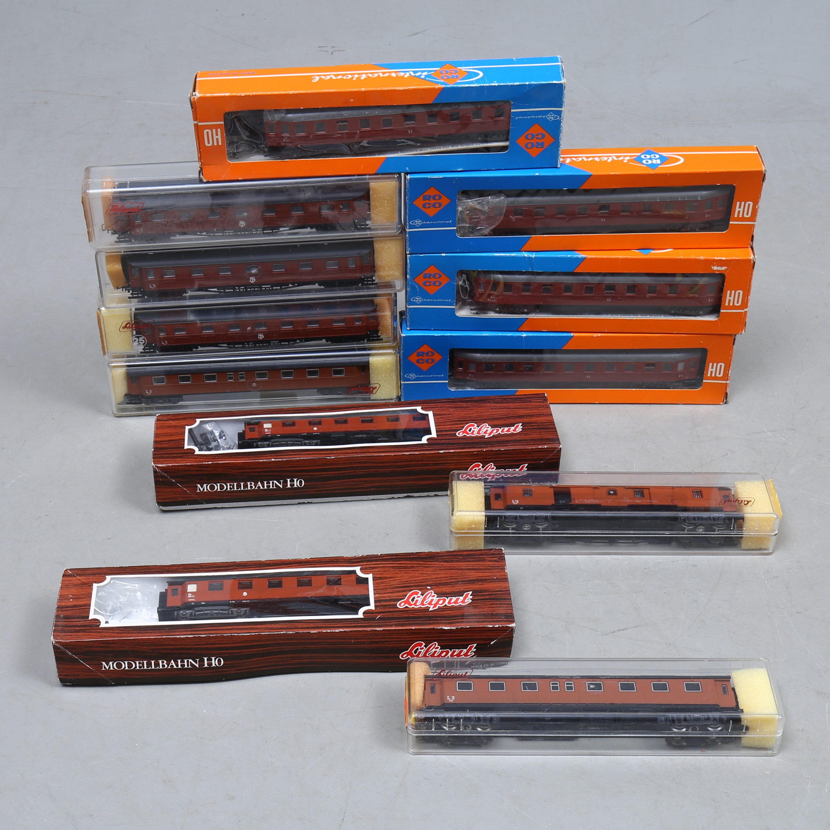 Images for 1836791. LILIPUT and ROCO, 12 Swedish wagons in original ...