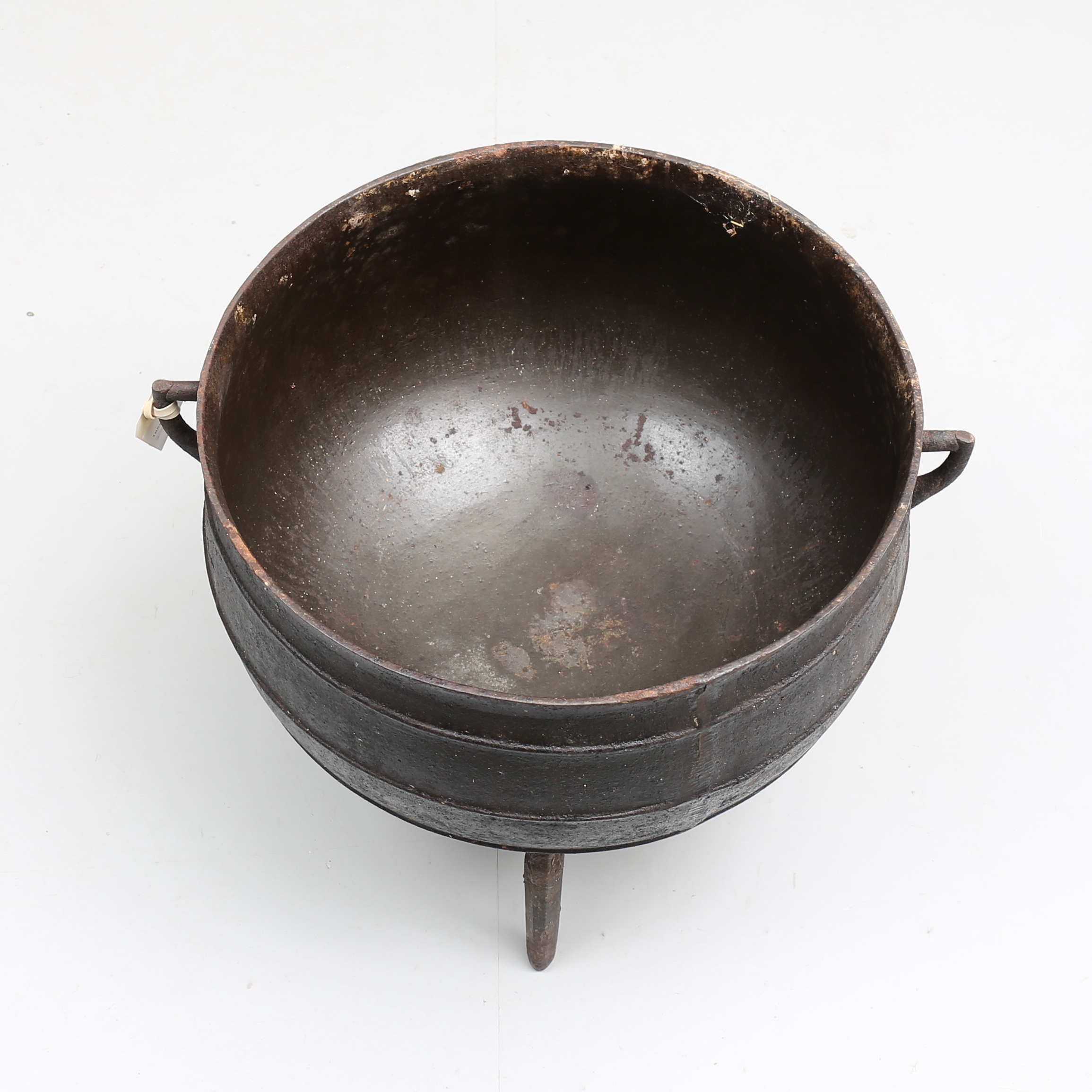 Images for 185230. LARGE IRON POT, 19th century. - Auctionet