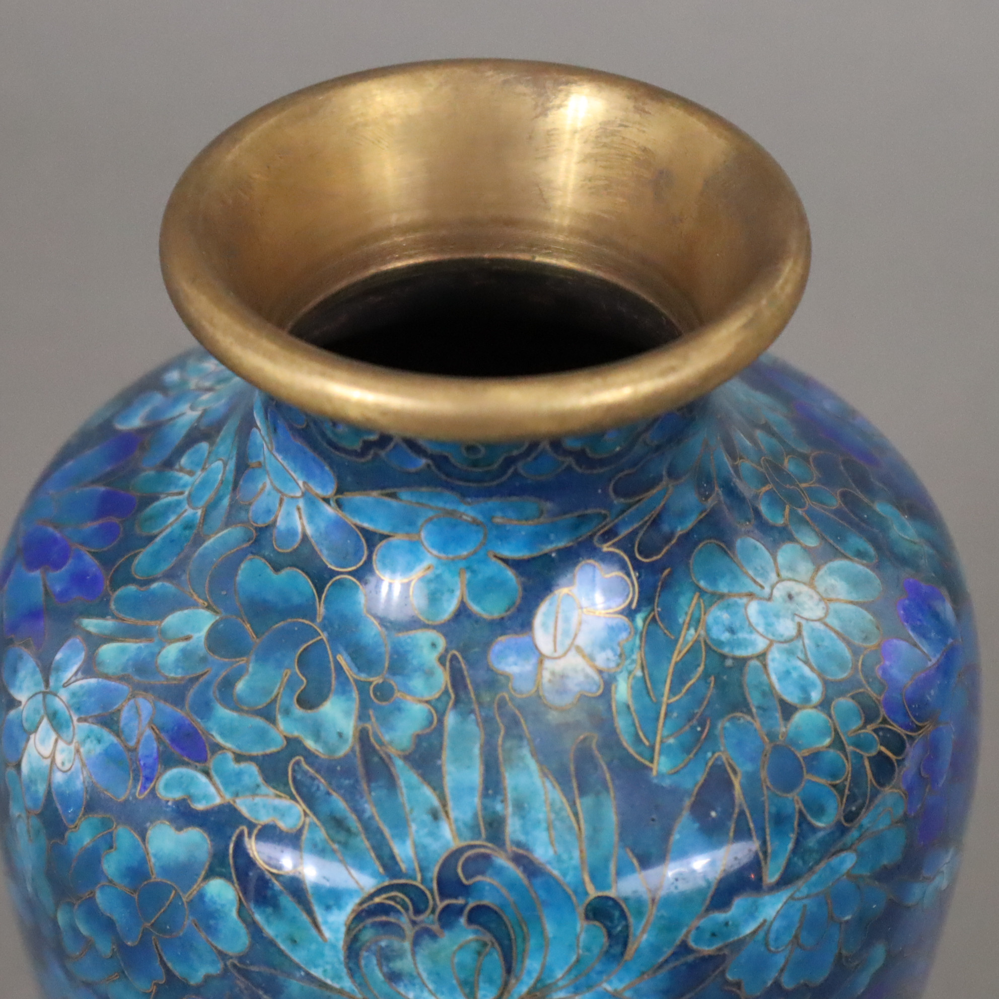 Bilder för 1877511. - CLOISONNÉ VAS - ståndare form, emalj blomma ...
