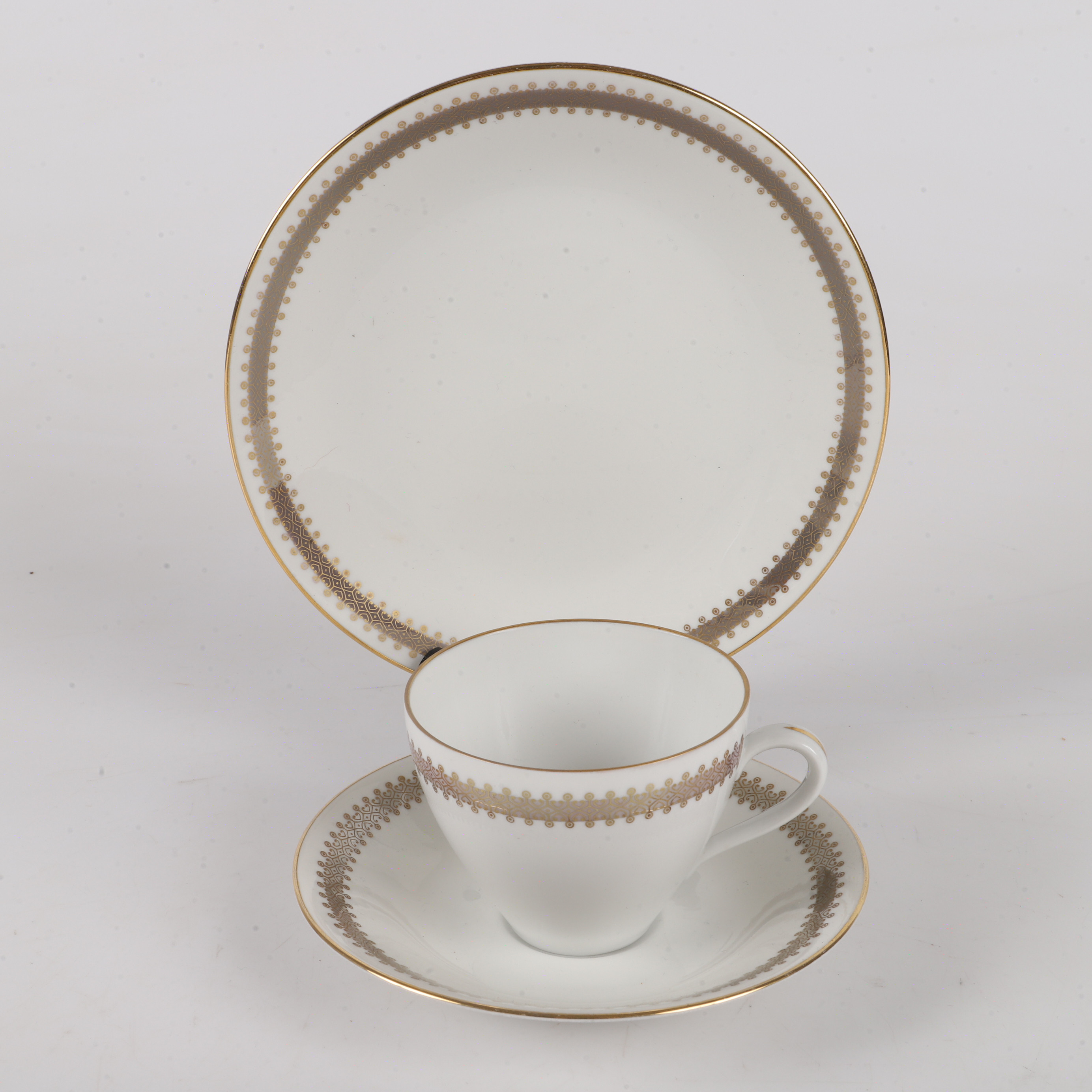Imágenes para 1919356. JUEGO DE CAFÉ, 30 piezas, "Elegancia", porcelana ...
