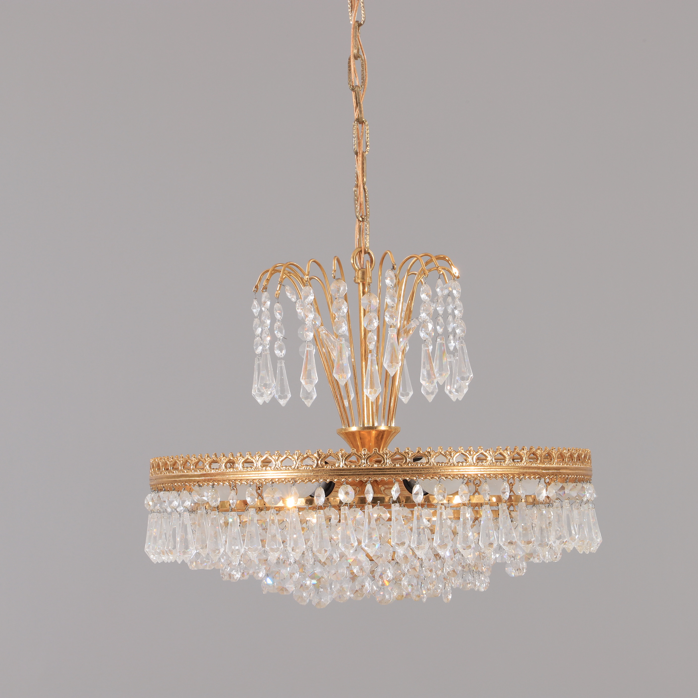 Bilder för 1930180. LJUSKRONA, mässing, 1900-talets andra hälft ...