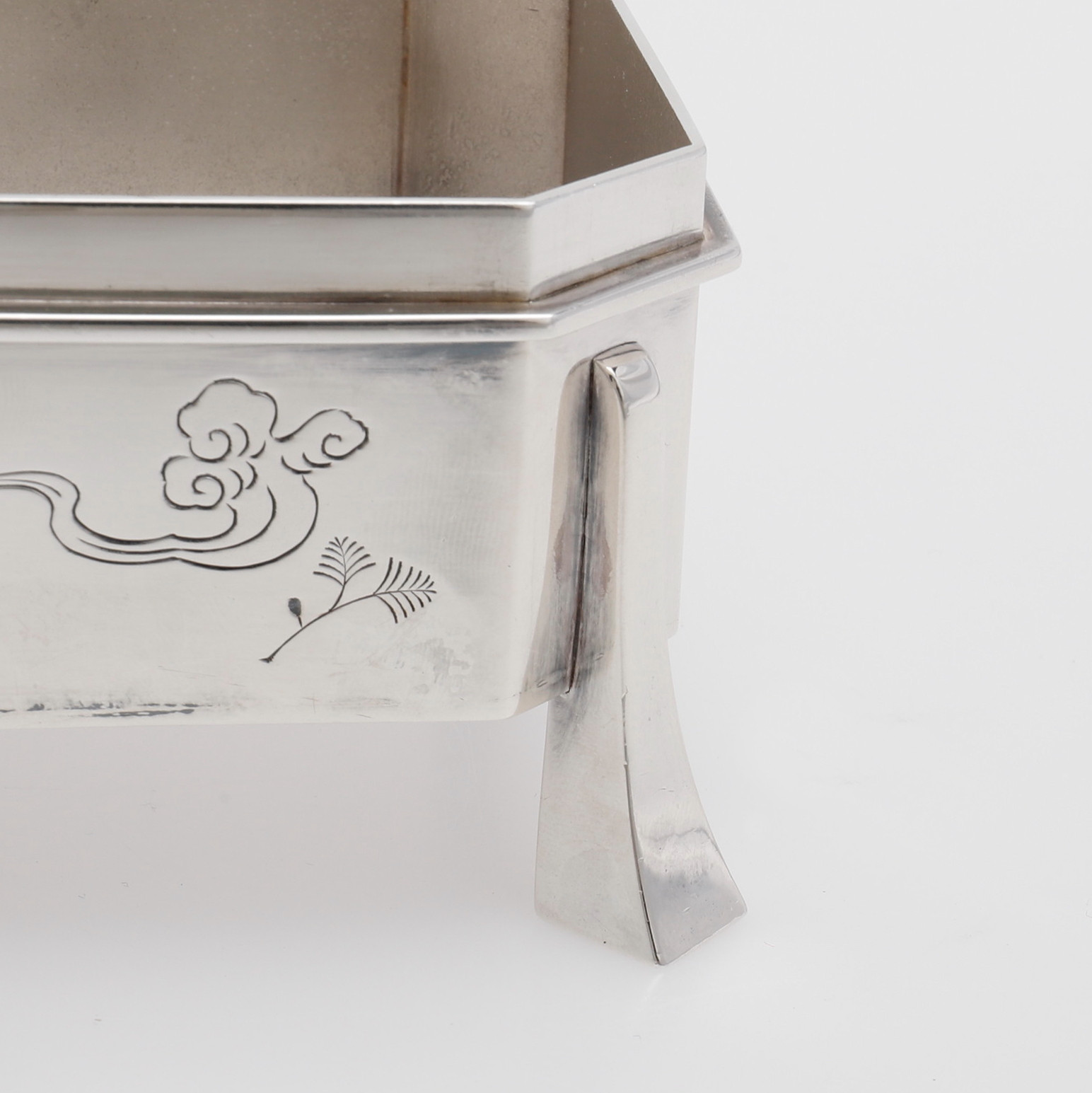 Images for 1947235. JAPANESE SILVER BOXES, 2 PIECES, Kintaro Hattori ...
