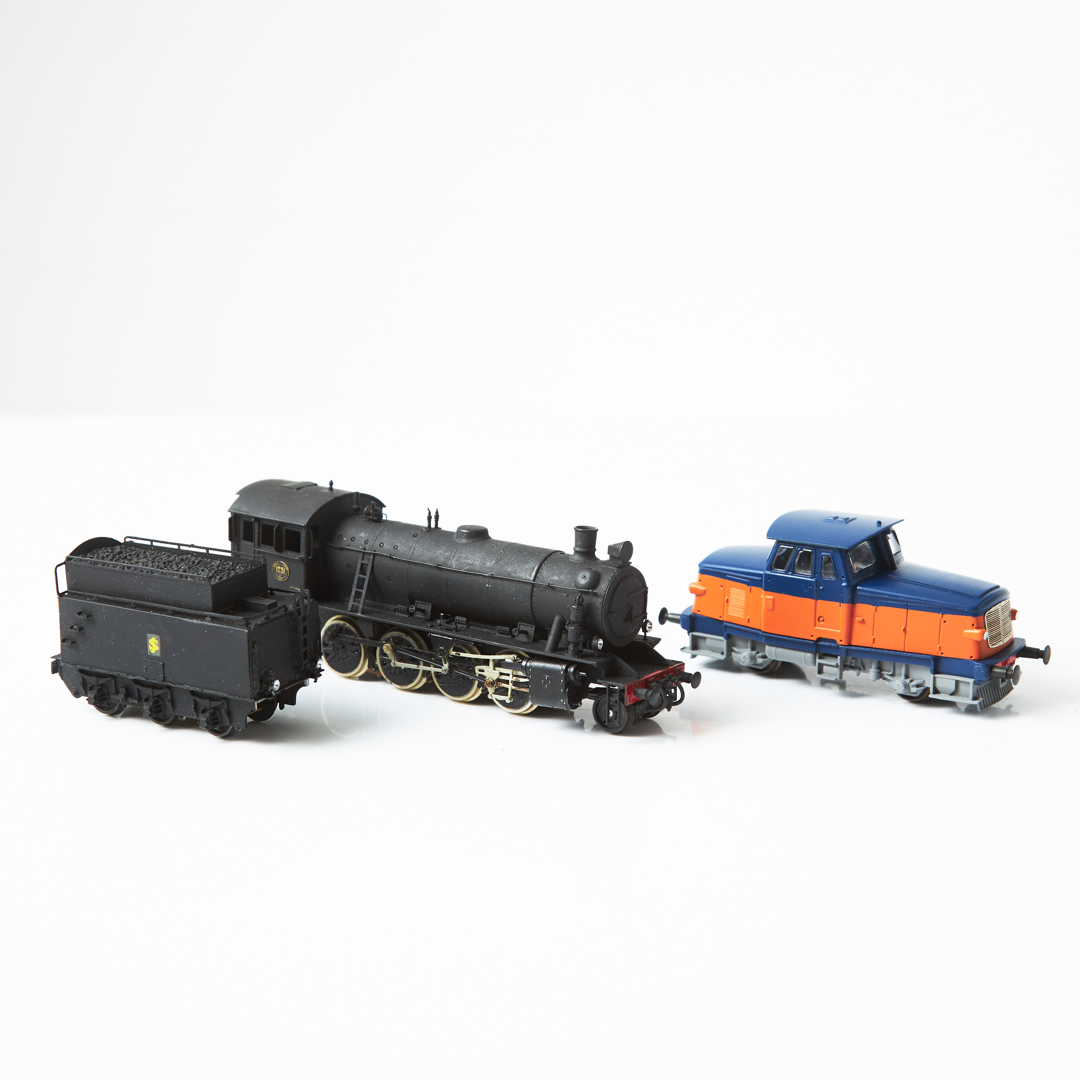 Images for 1962478. LOCOMOTIVES, 3 pieces, track Ho, Consisting of DJH ...