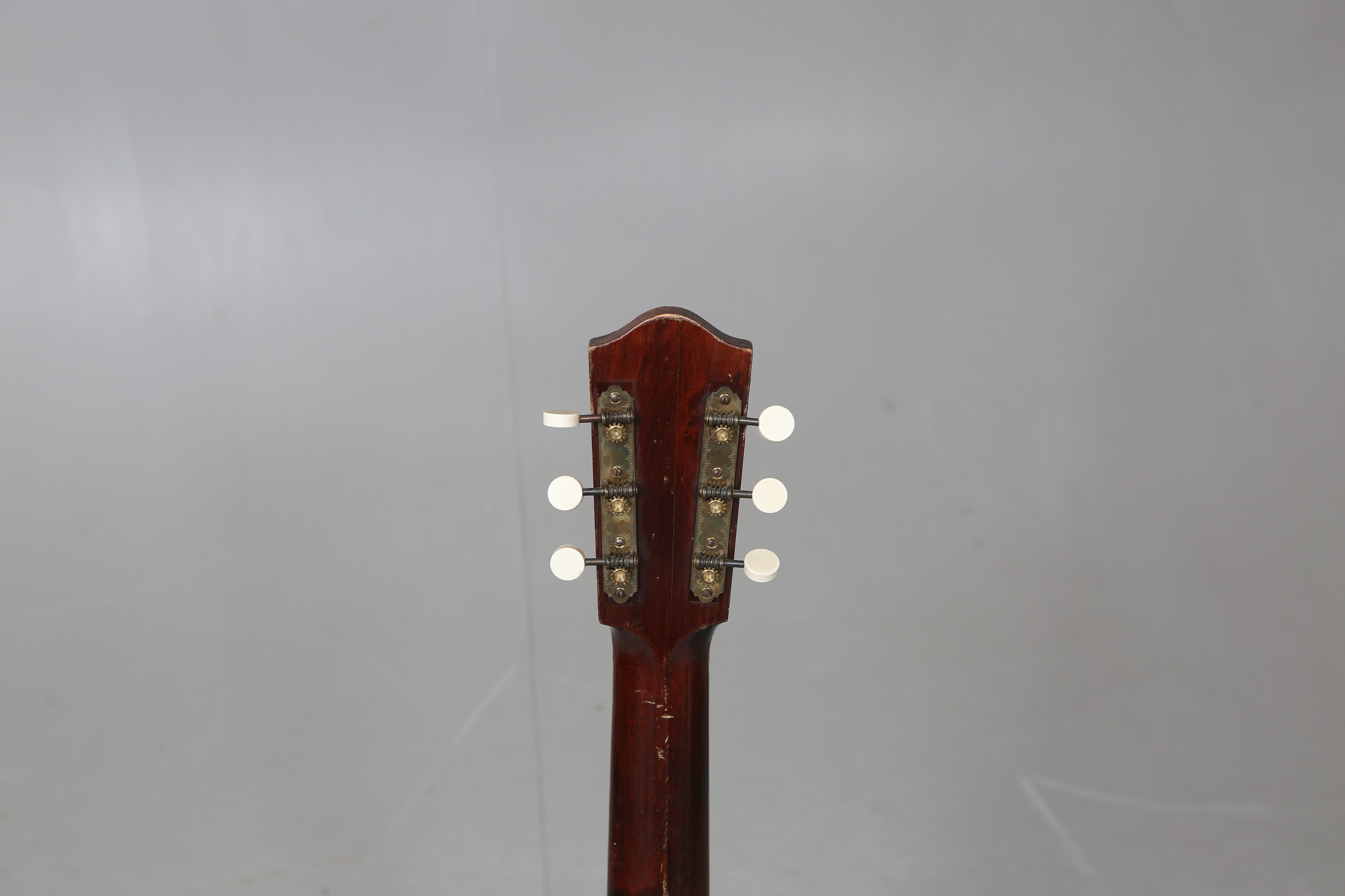 1966889. AKUSTINEN KITARA, Herman Carlsson Levin, Göteborg. kuvat ...