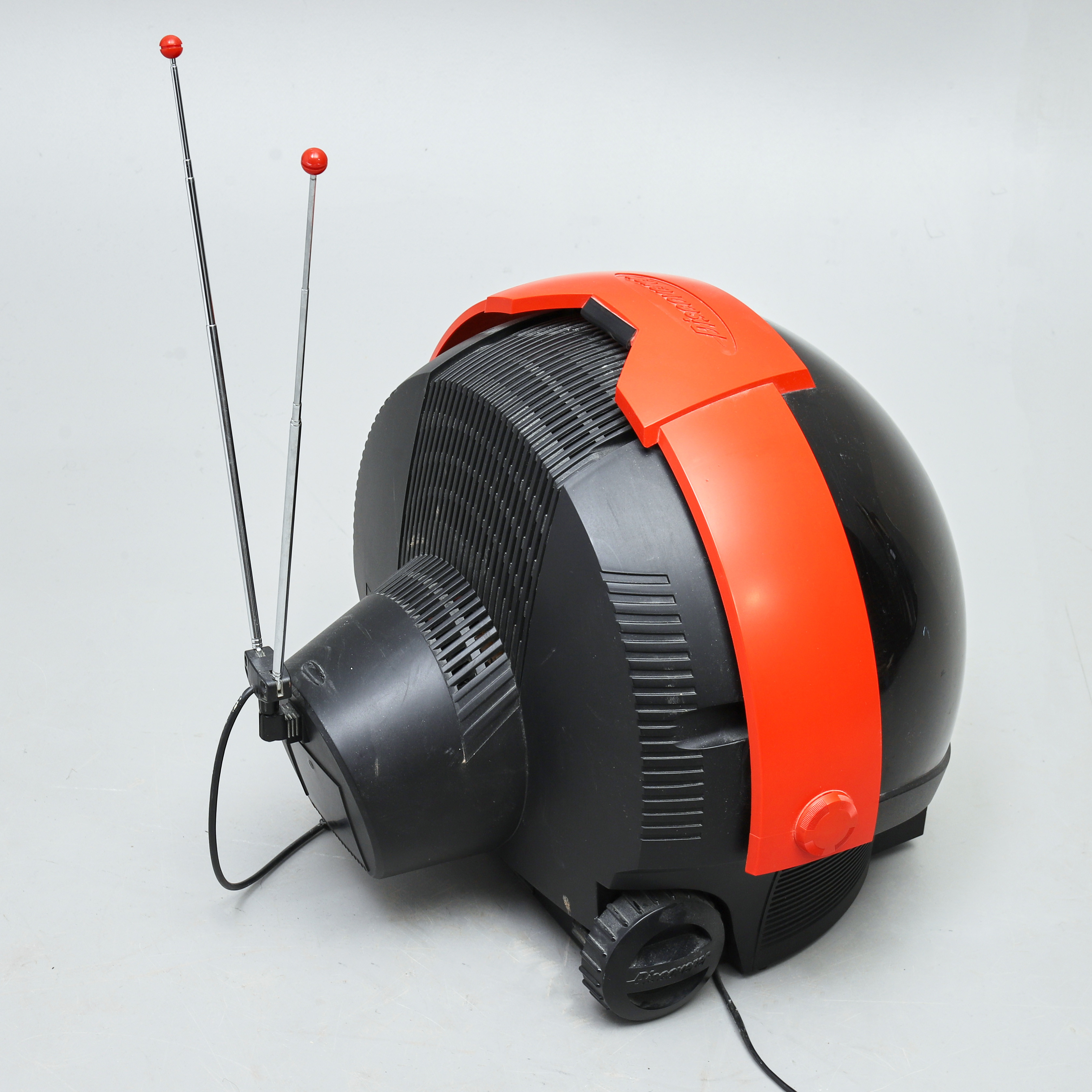 Images for 1972994. SPACE HELMET TV, PHILIPS DISCOVERER, Design Lee ...