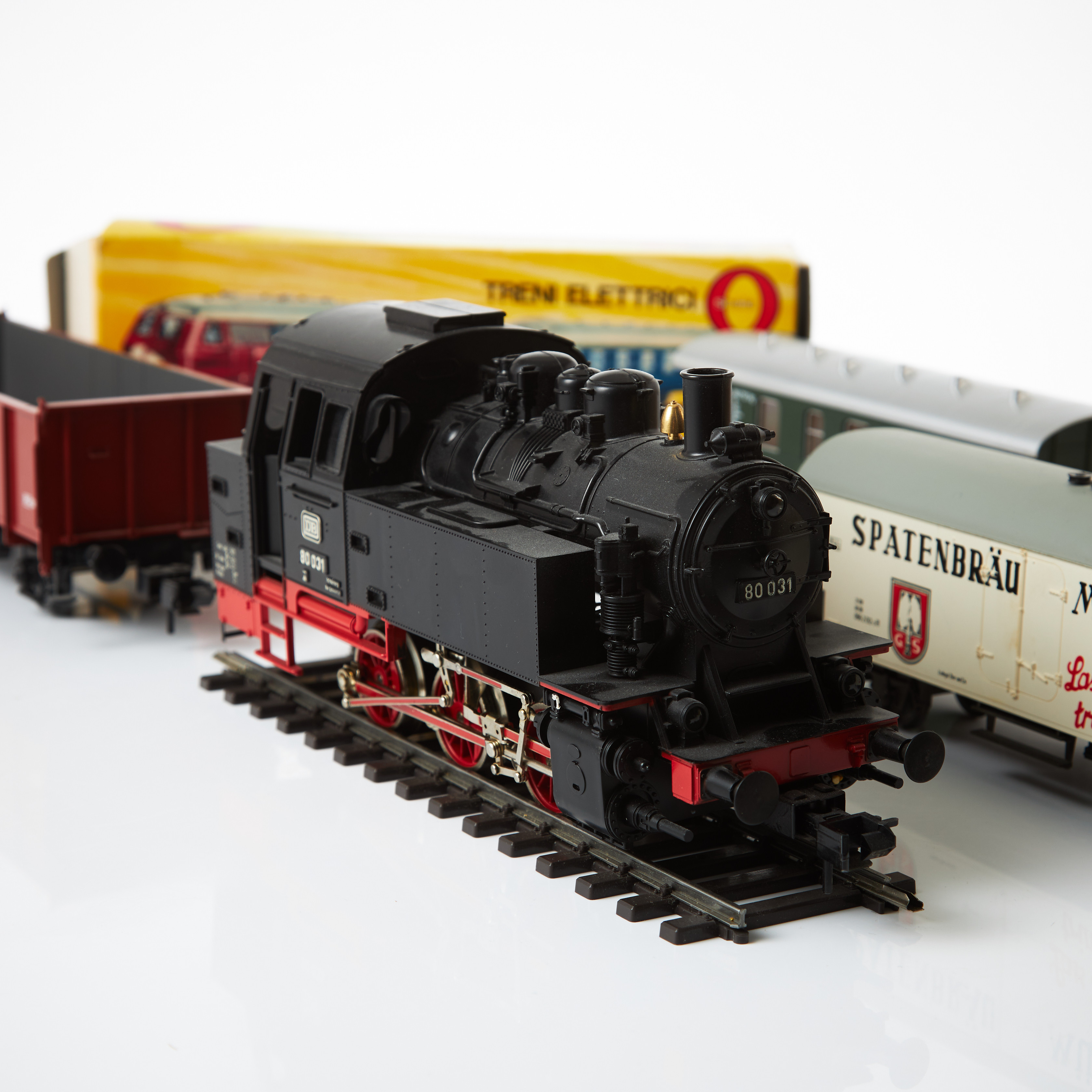 Images for 1987817. MÄRKLIN LOCOMOTIVE AND WAGON, track 1, consisting ...
